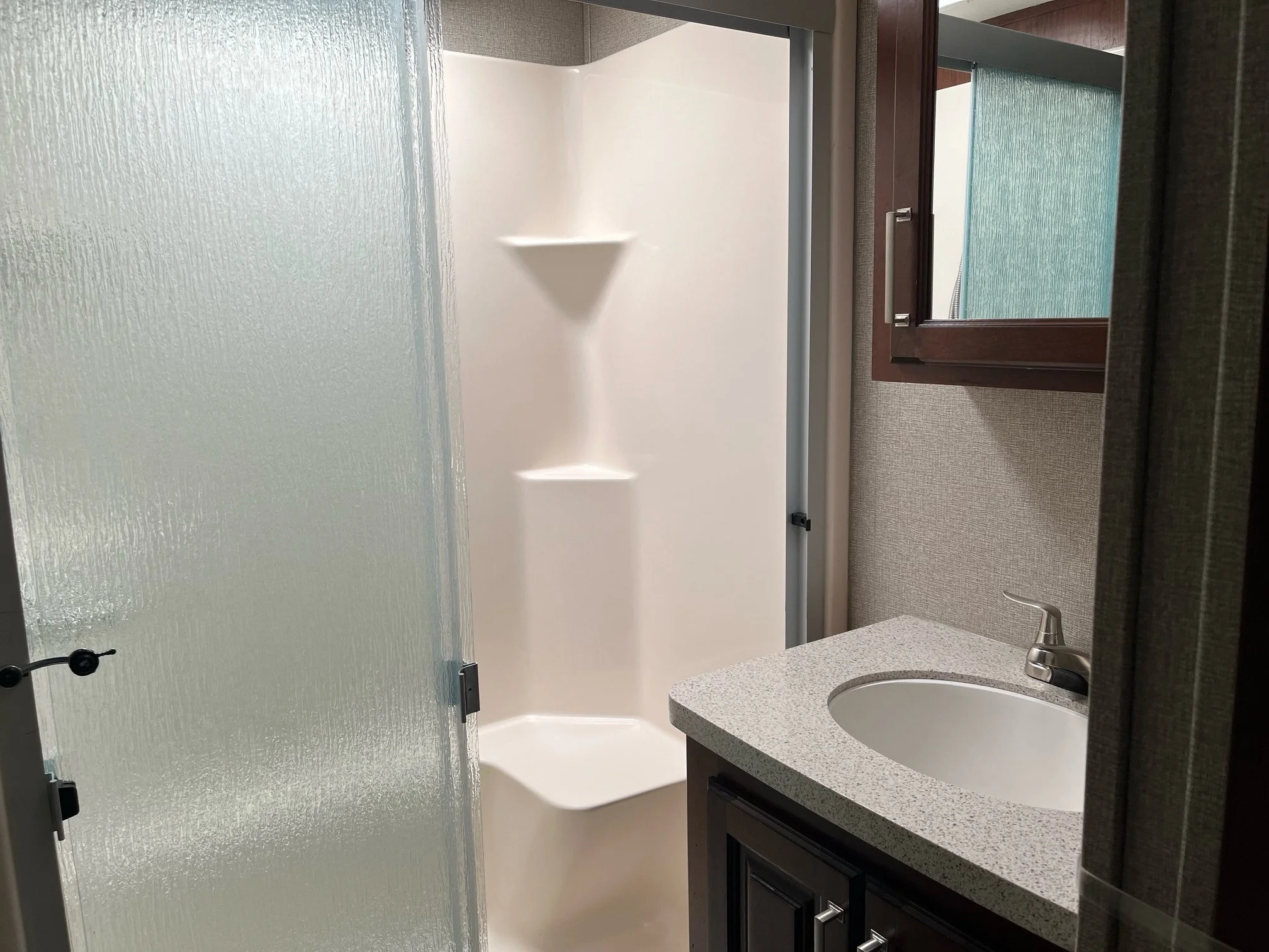 2018 Keystone Alpine 3660FL 5th Wheel — BergesonRV