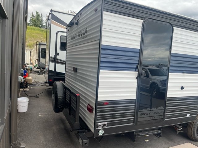 2023 Grey Wolf 26DBH — BergesonRV