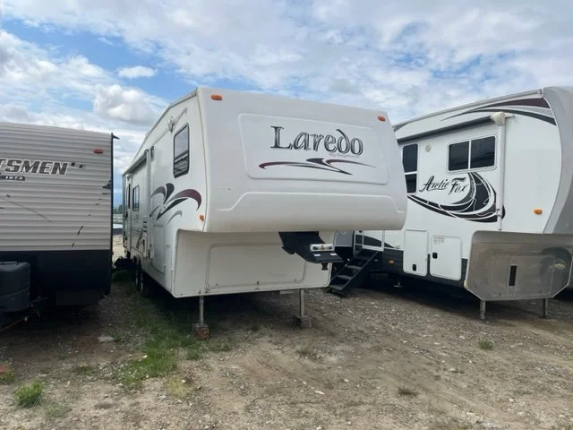 2004 Laredo — BergesonRV