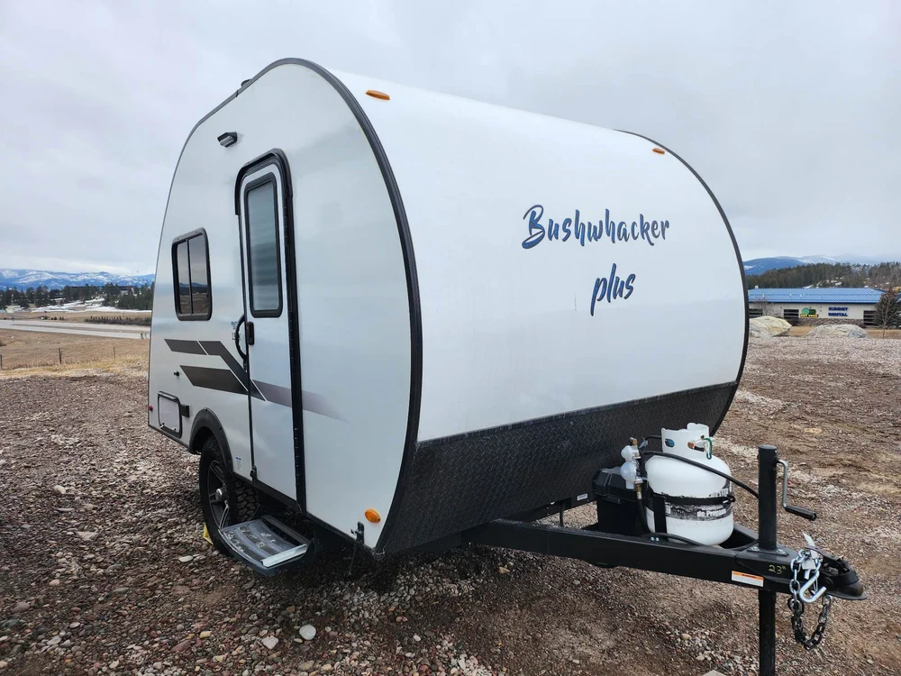 2021 bushwacker Plus teardrop trailer full bathroom & kitchen — BergesonRV