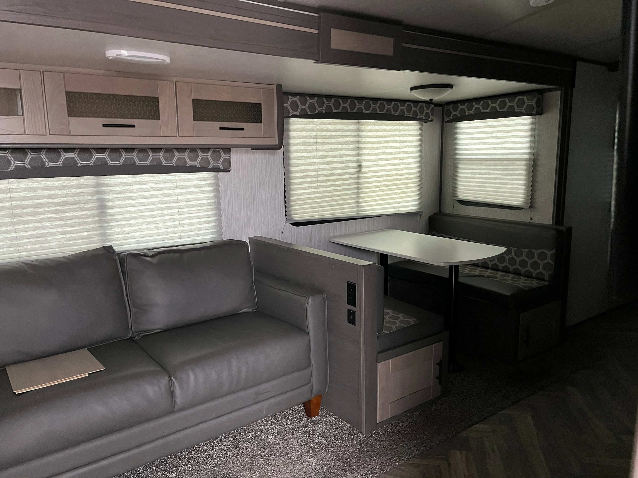 2021 Shadow Cruiser Ultra Lite 277BHS — BergesonRV