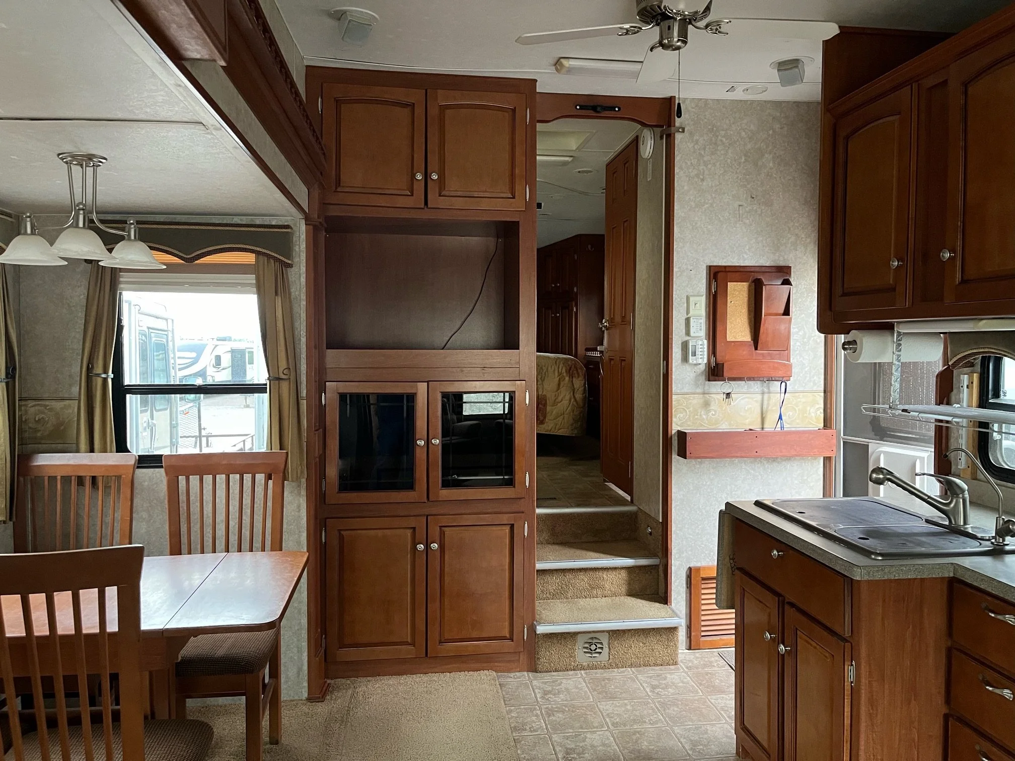 2006 Sunnybrook Titan XL 31BW 5th Wheel — BergesonRV