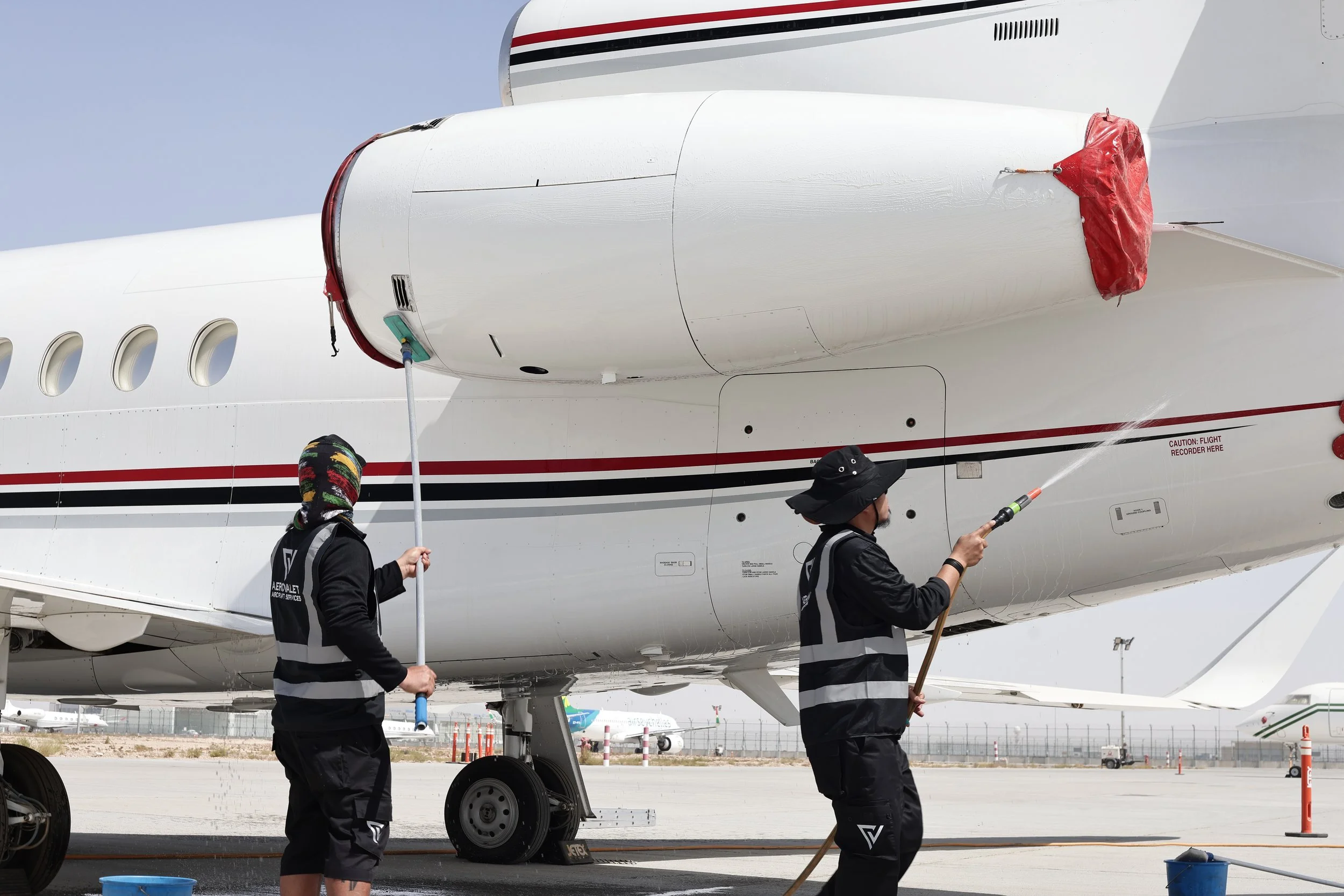 Aircraft Exterior Services — Aerovalet - Professional Aircraft Services ...