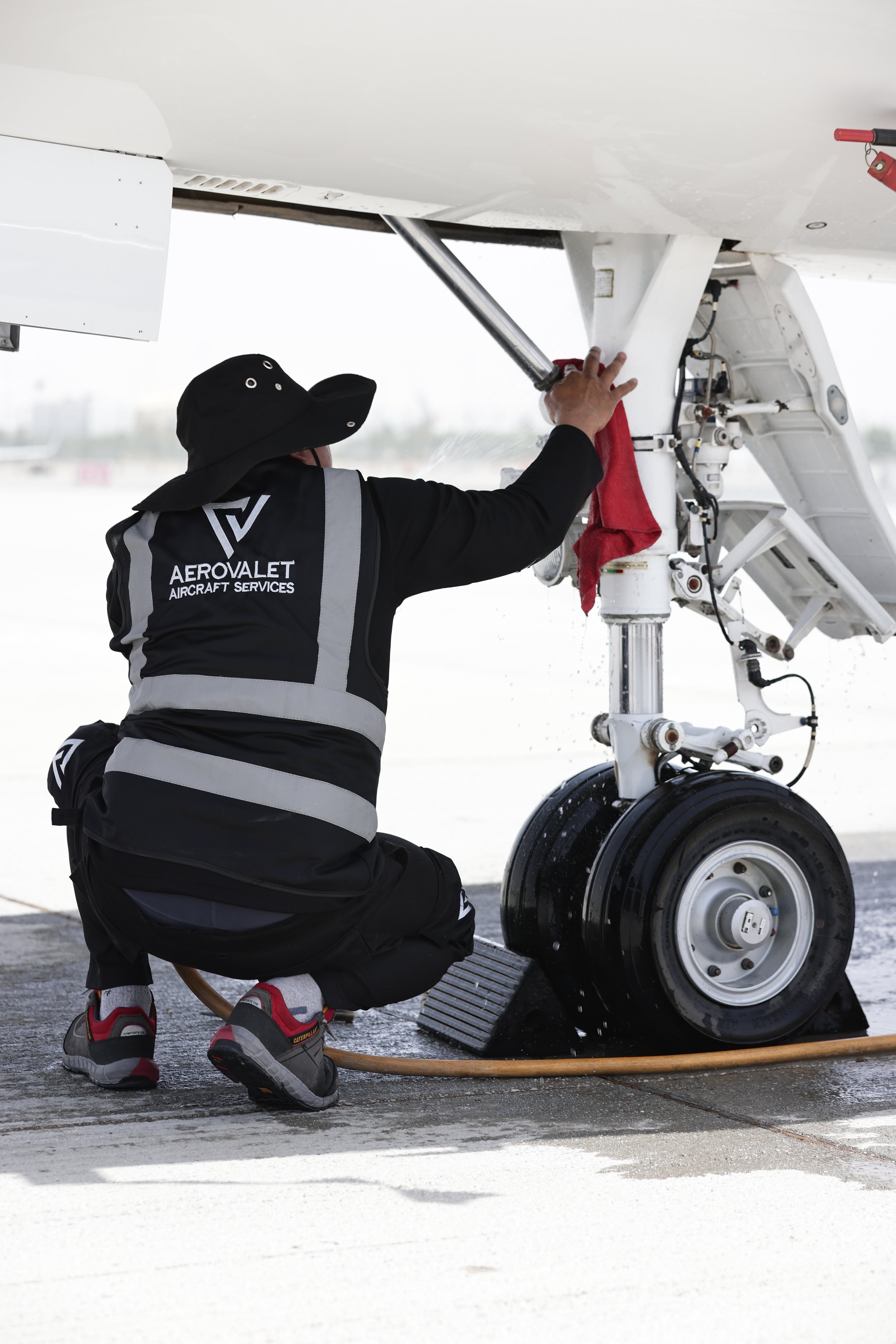 Aircraft Exterior Services — Aerovalet - Professional Aircraft Services ...