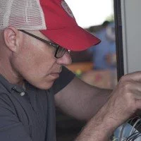 Our Team — EasyFrame