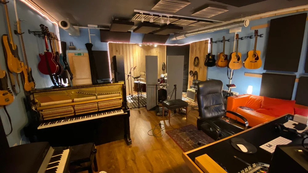 Soundcaster Studios - Professional Recording Studio in DUBLIN, Ireland ...