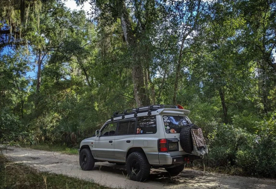 Off-roading in a 1998 Mitsubishi Pajero / Montero — Thirty Five Inch