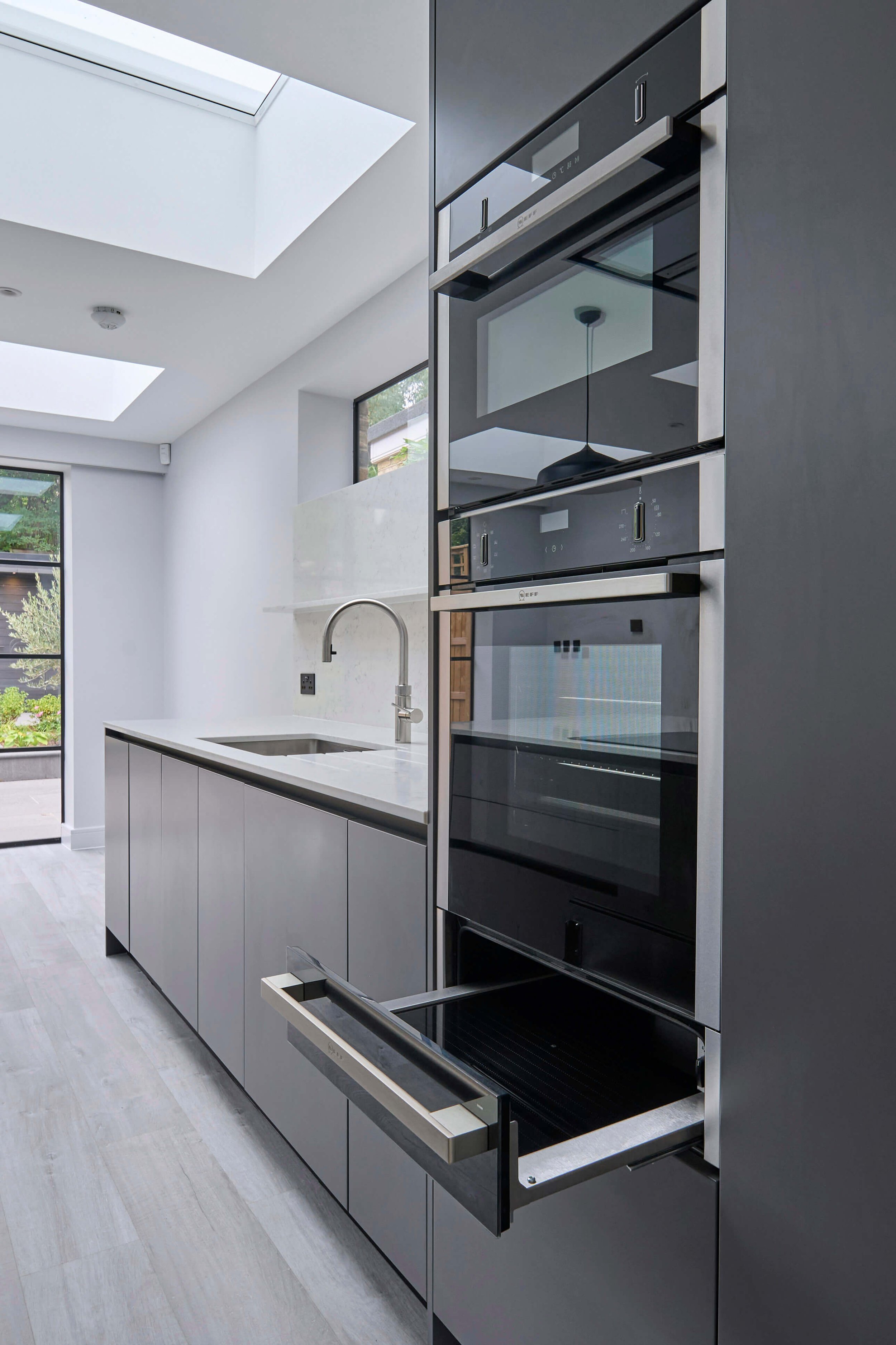 Grey Handleless Kitchen in Kew | Ray Munn Kitchens