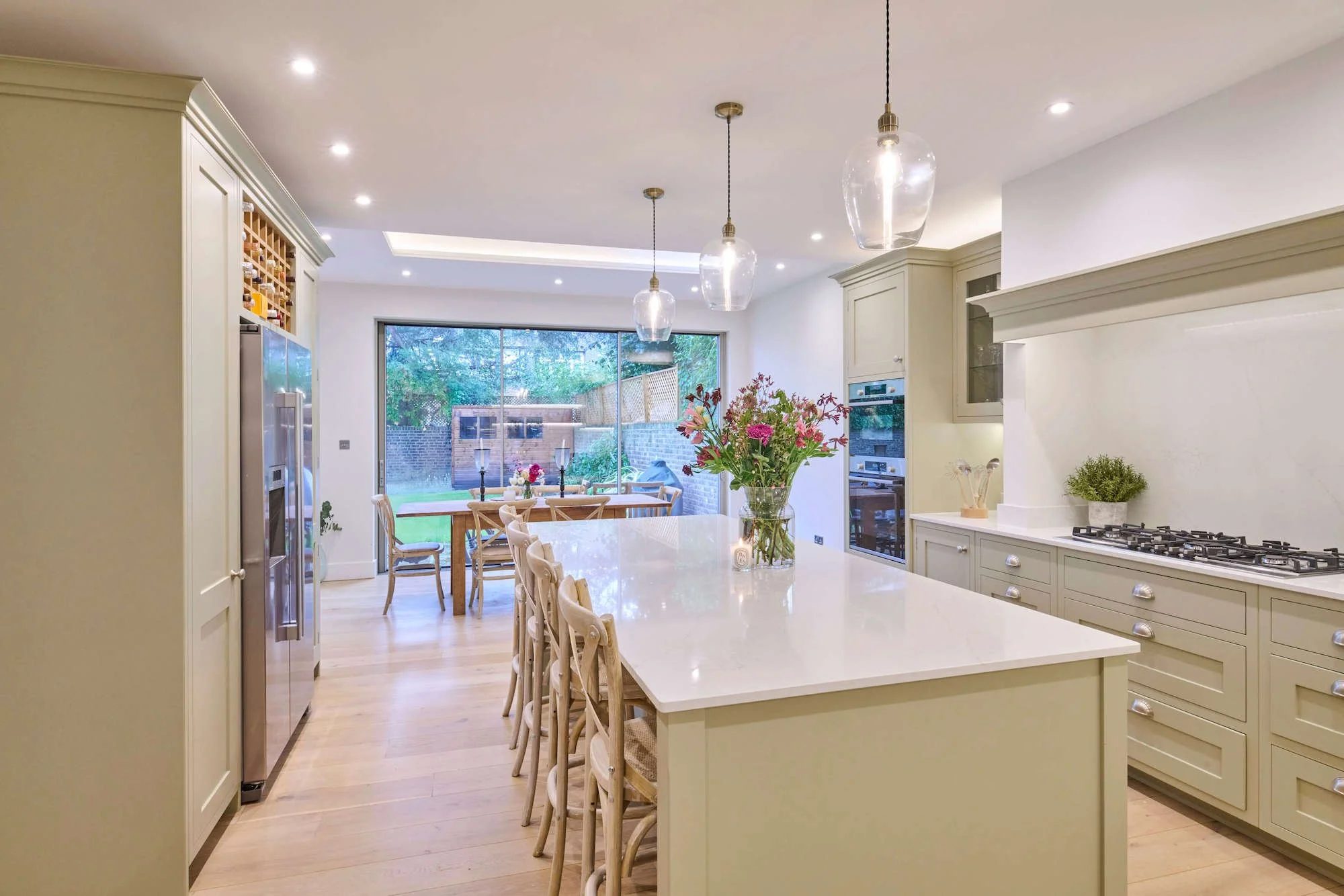 Neutral Coloured Kitchens | Ray Munn Kitchens