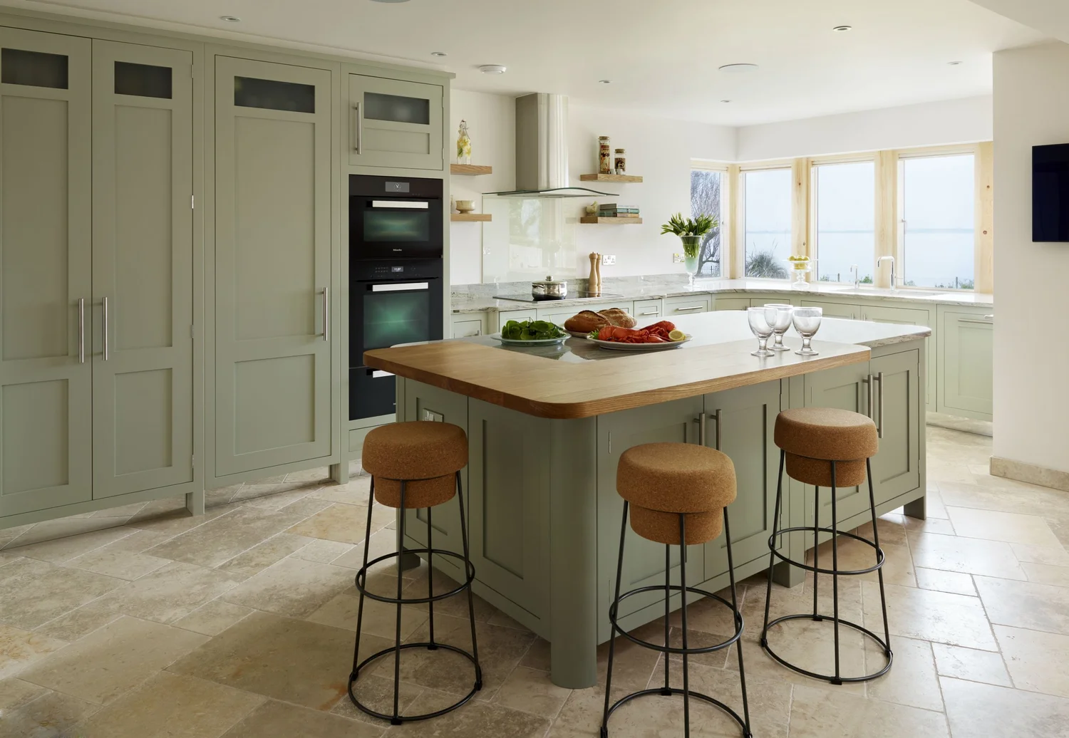 Kitchen Doorstyles: In-Frame vs Lay-On | Ray Munn Kitchens