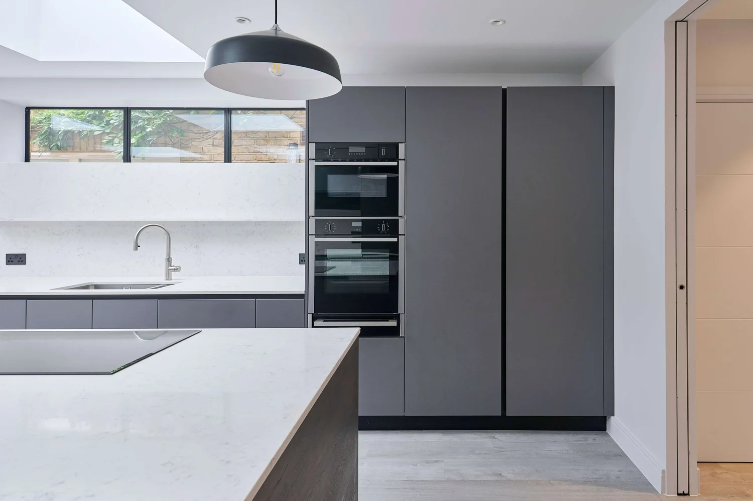 Grey Handleless Kitchen in Kew | Ray Munn Kitchens