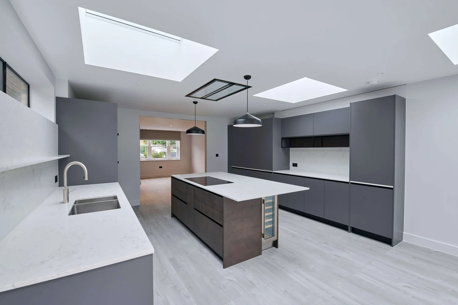 Grey Handleless Kitchen in Kew | Ray Munn Kitchens