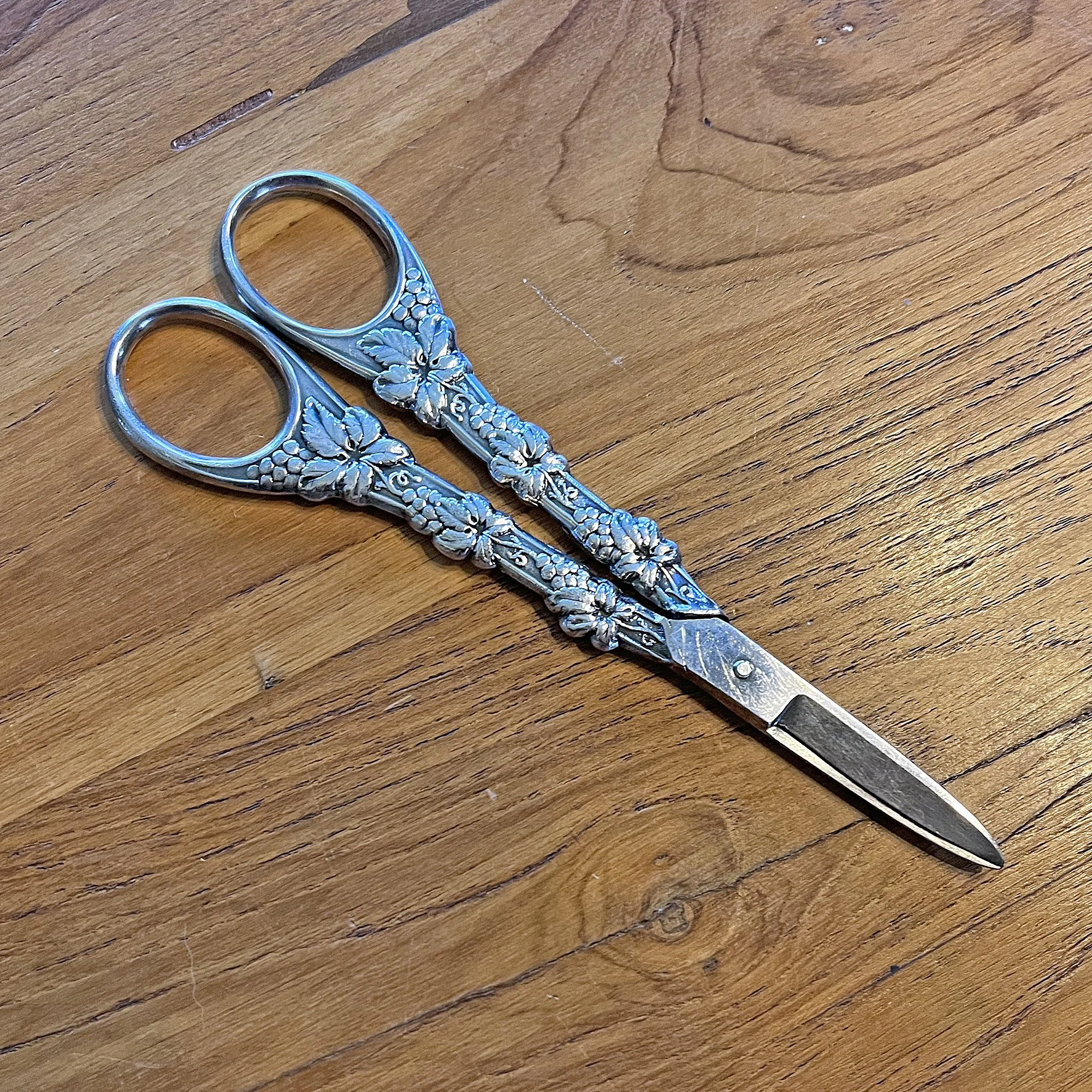 Vintage History: Grape Scissors — Green Witch Vintage & Handmade