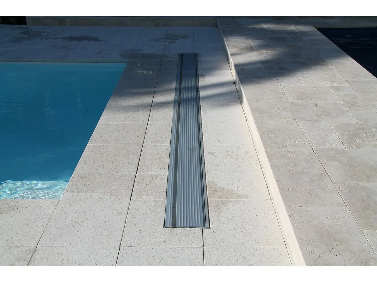 Henden In-Ground Cover Box — Henden