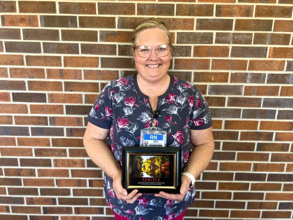 Jill Robak Earns Service Beyond Self Award - Midwest Medical Edition