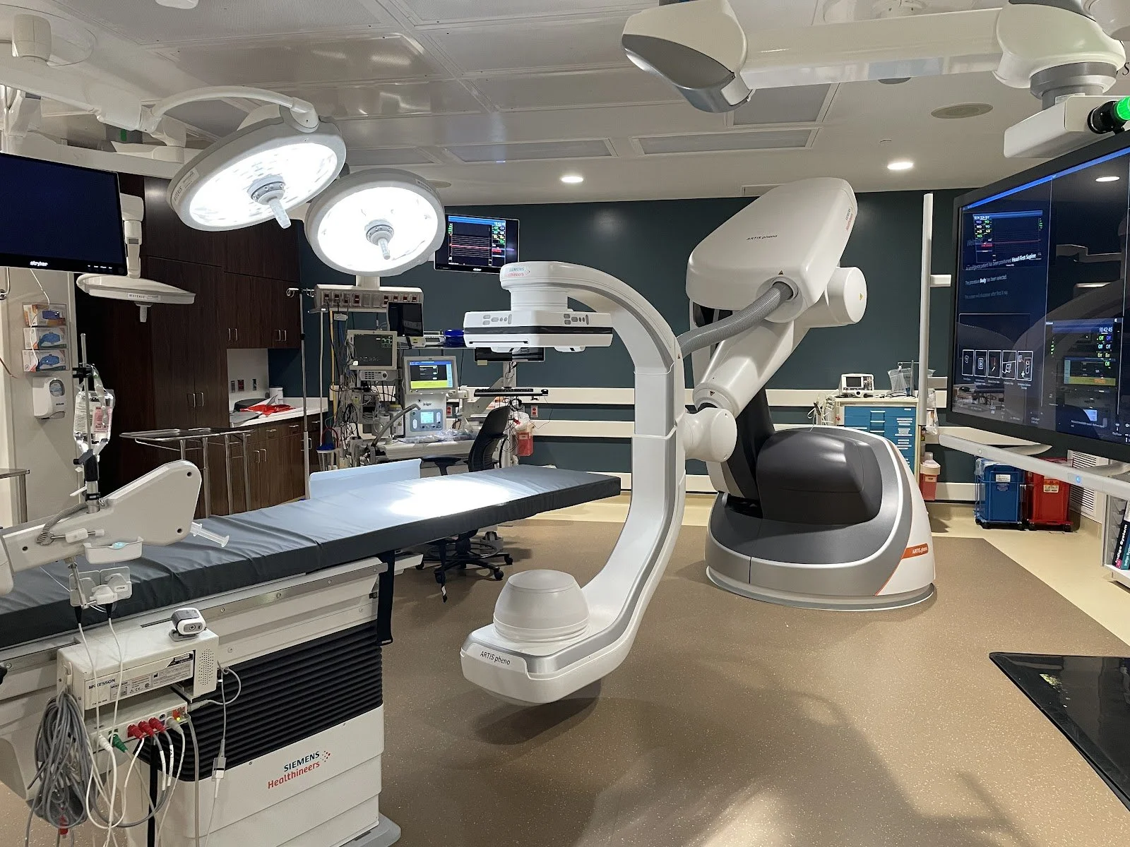 CHI Health Good Samaritan Opens New Hybrid Cardiovascular Operating ...