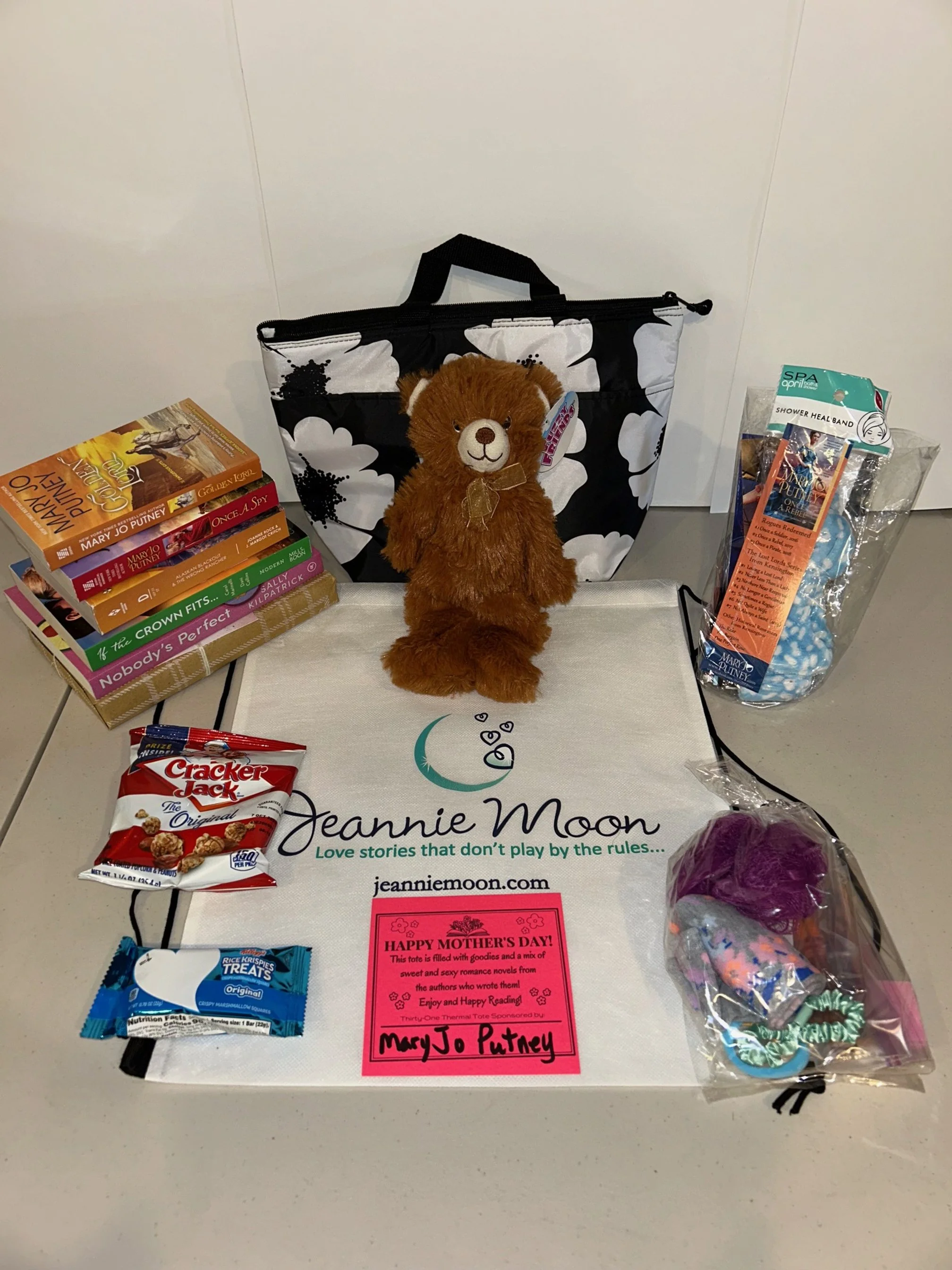 2025 Tote Bag ReaderGiveaway — Melissa McClone