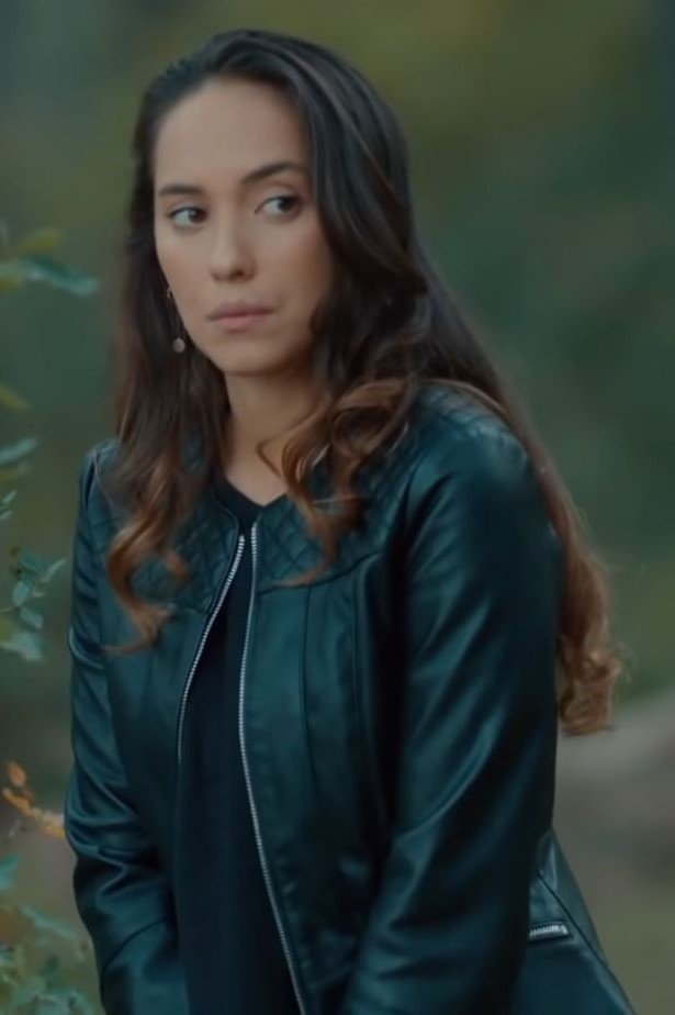 In Which I Recreate Sema’s Style in İçerde — Barn to Business Casual