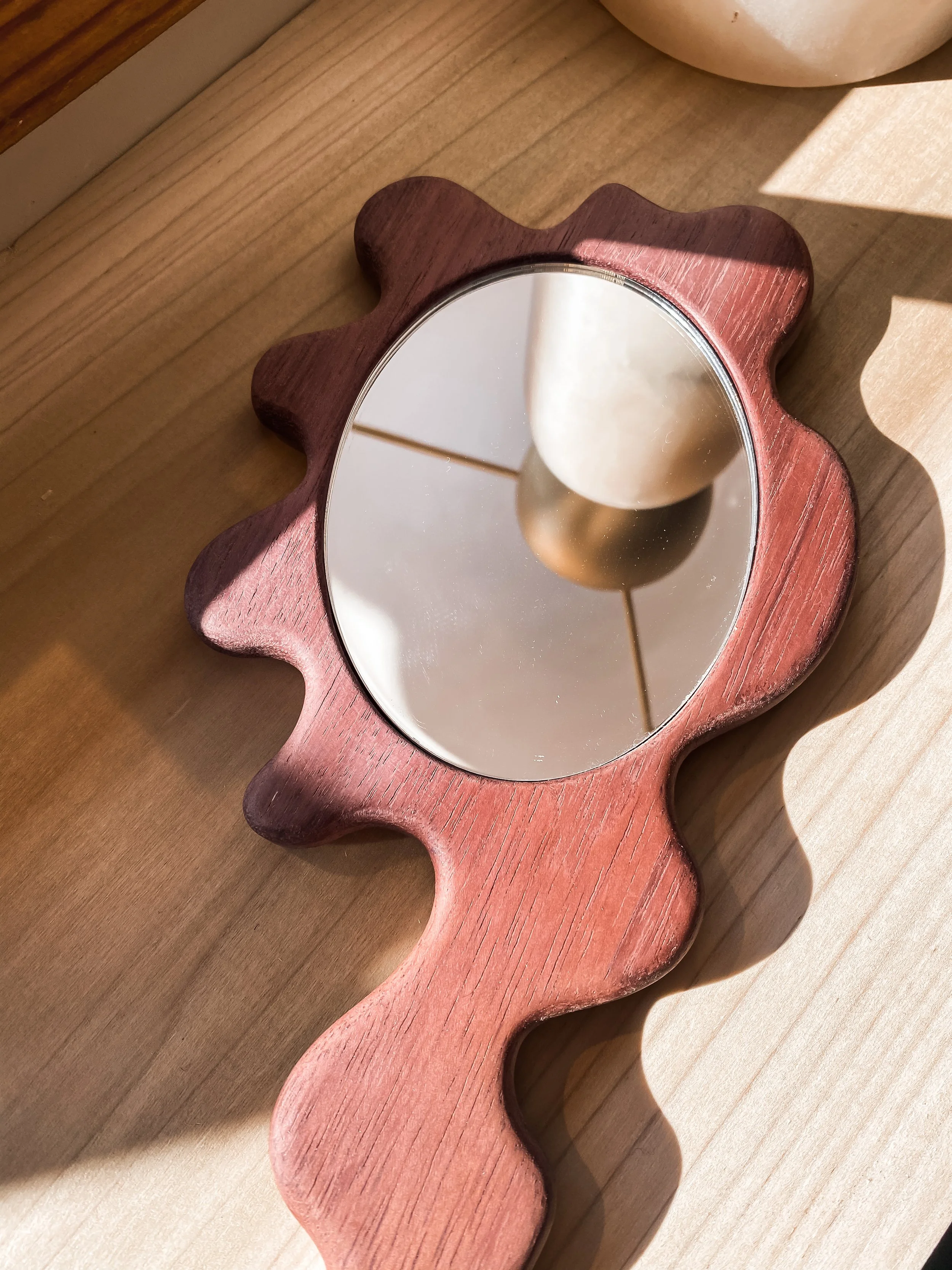 peono lamp in tobacco alabaster, sculptural and iconic table lamp for ...