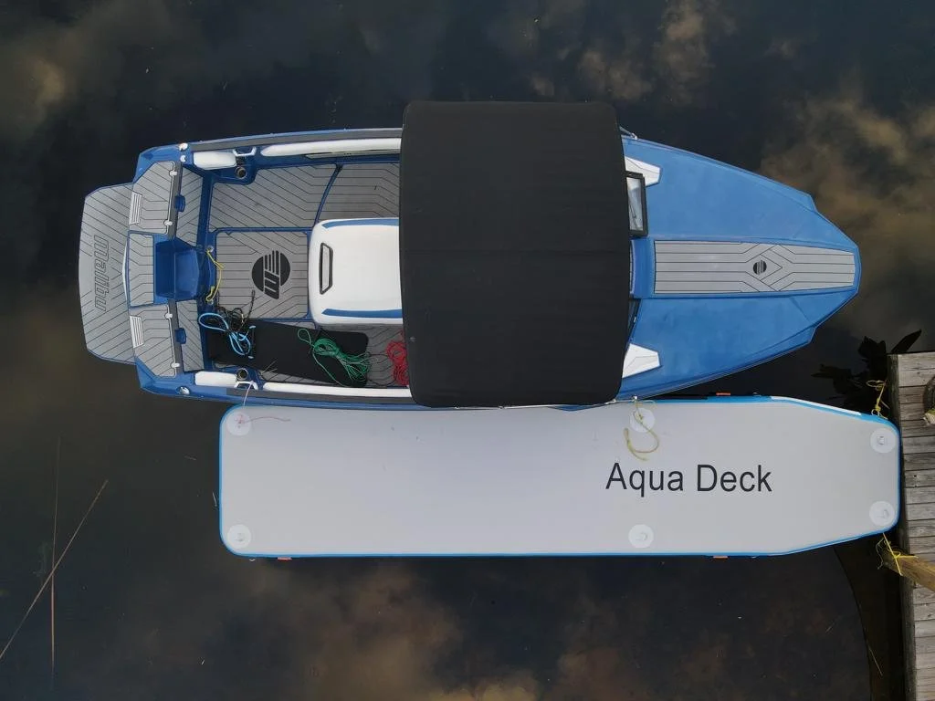 How to choose the right dock — AquaDeck