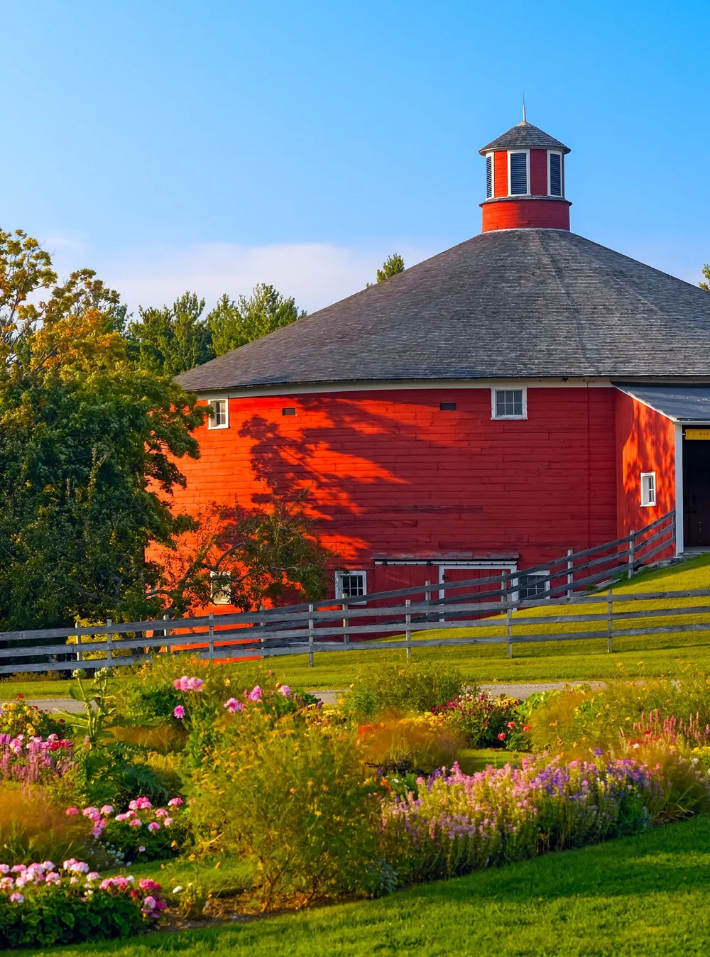 Round Barn VT — Jeff Schneiderman Photography