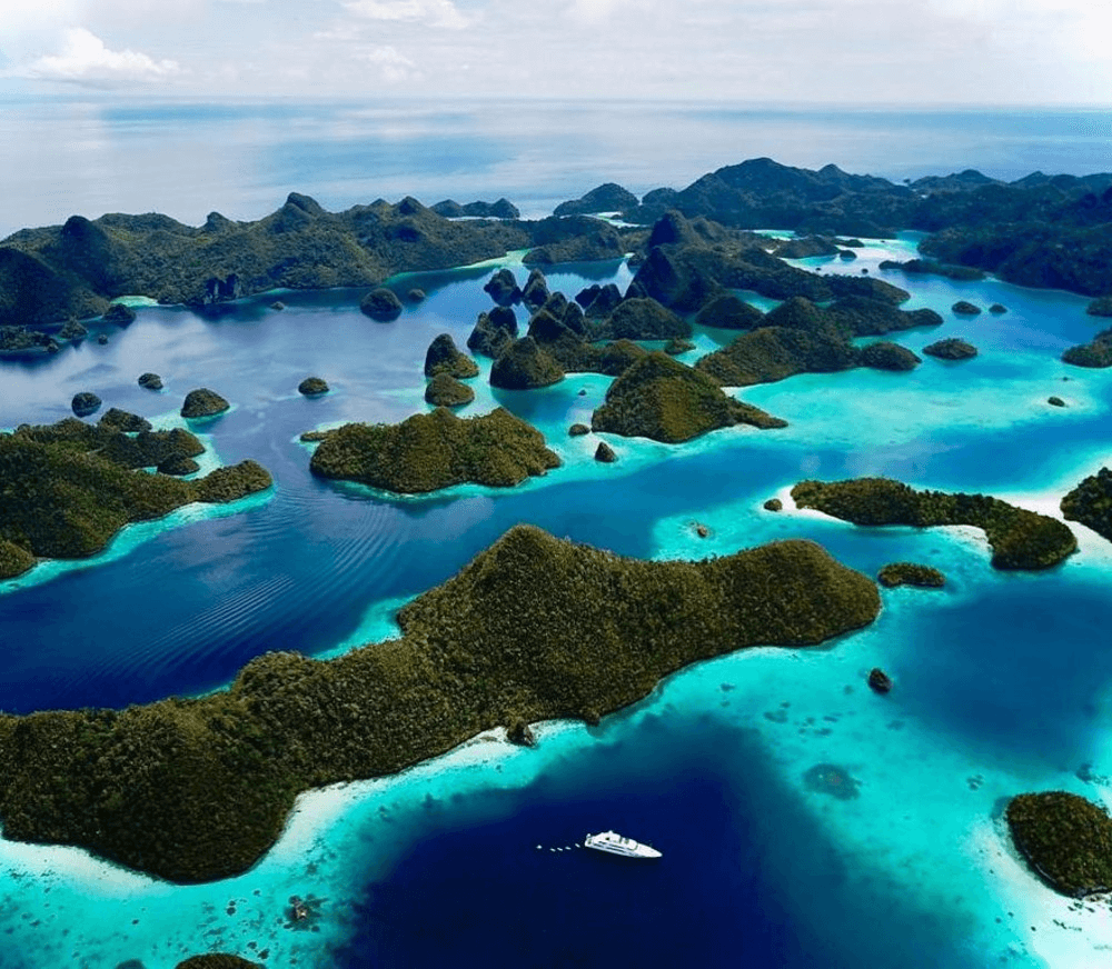 Gaia Love Indonesia Liveaboard | Liveaboard it | World Class Liveaboard ...
