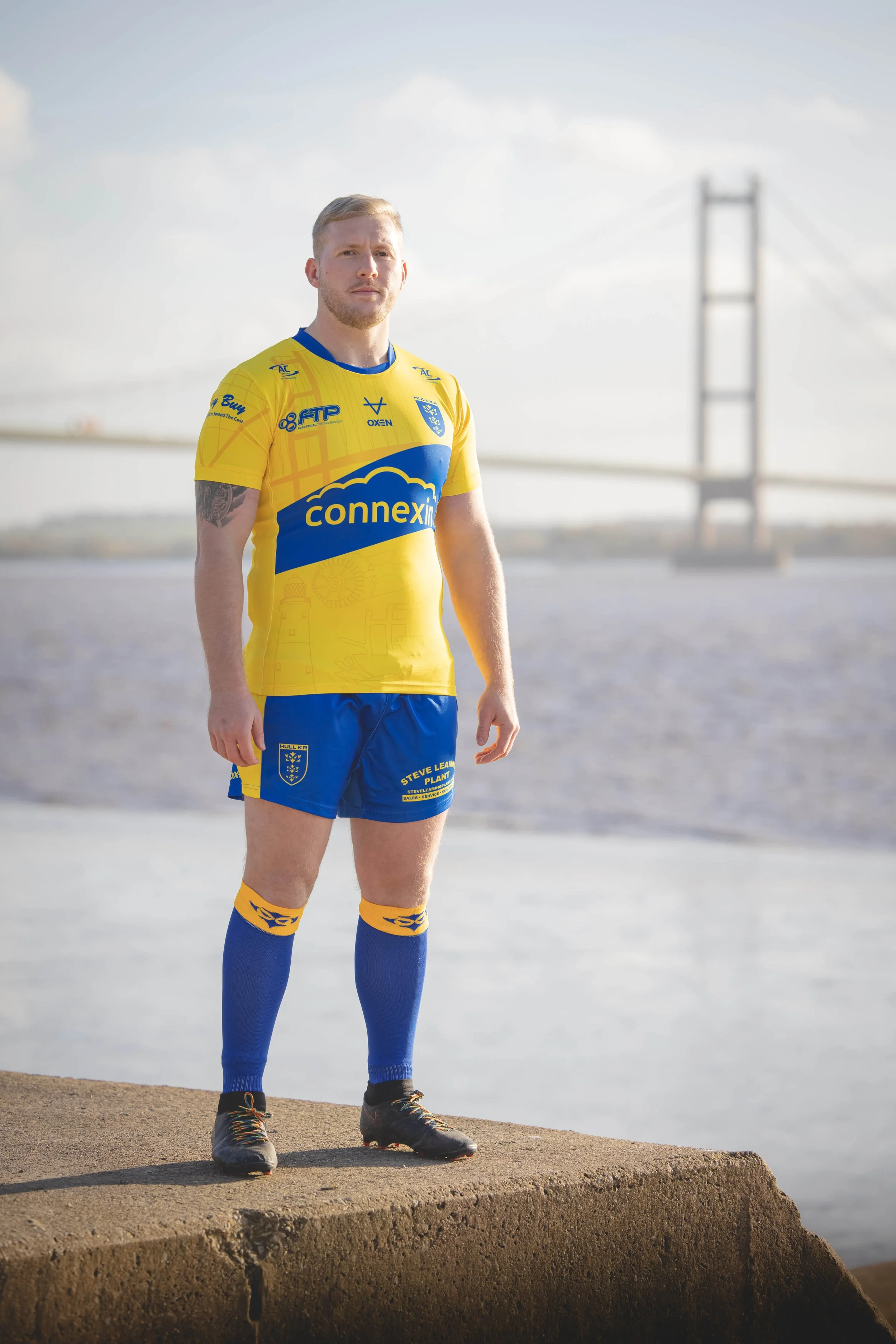 HULL KR — Influence media