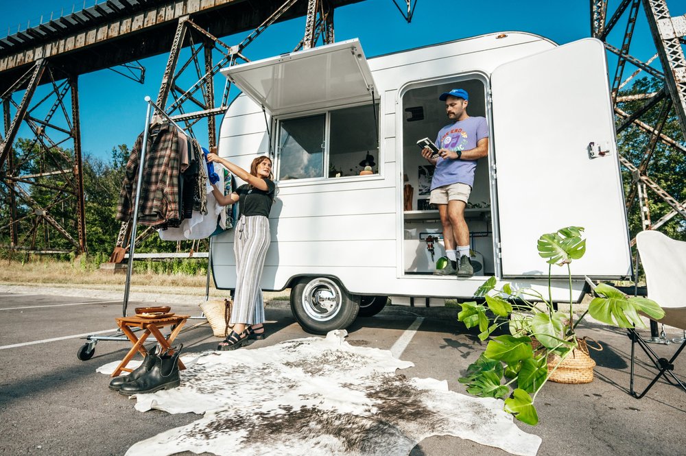 Mobile Retail Shop Trailers for Entrepreneurs | Aero Build — Aero Build ...