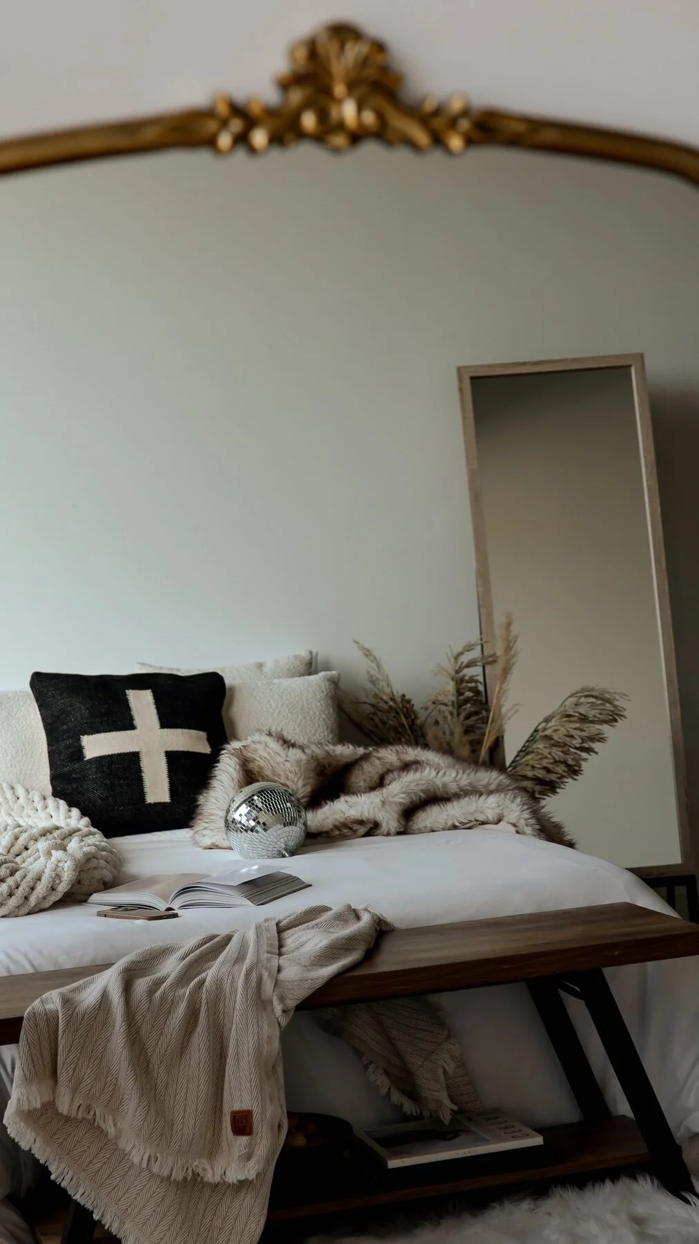 Neutral Moon Studio - Atlanta Natural Light Photo Studio & Creative Space