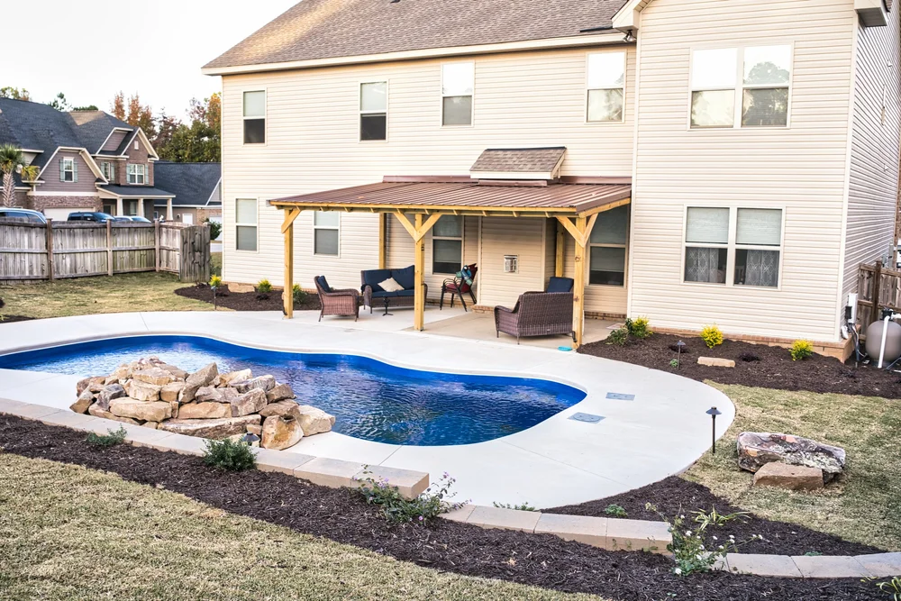 Mint Pools & Landscapes
