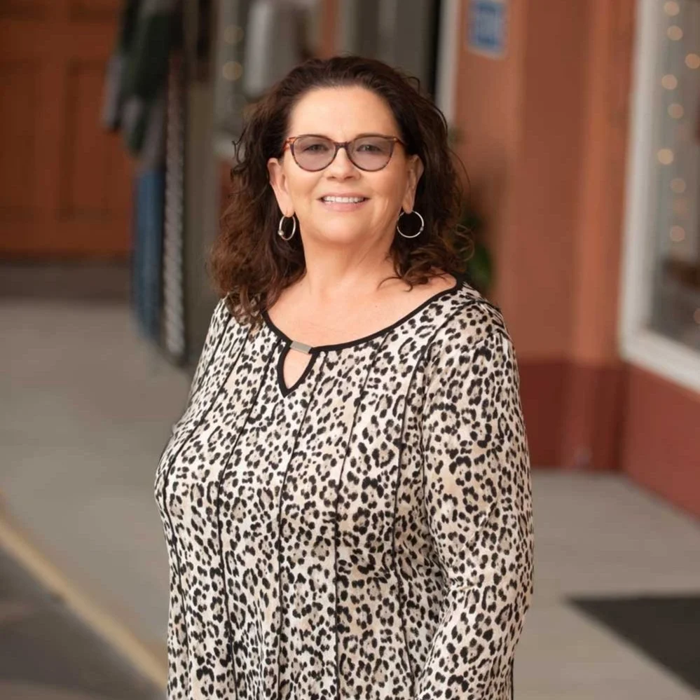 About the Team — Social Magazines