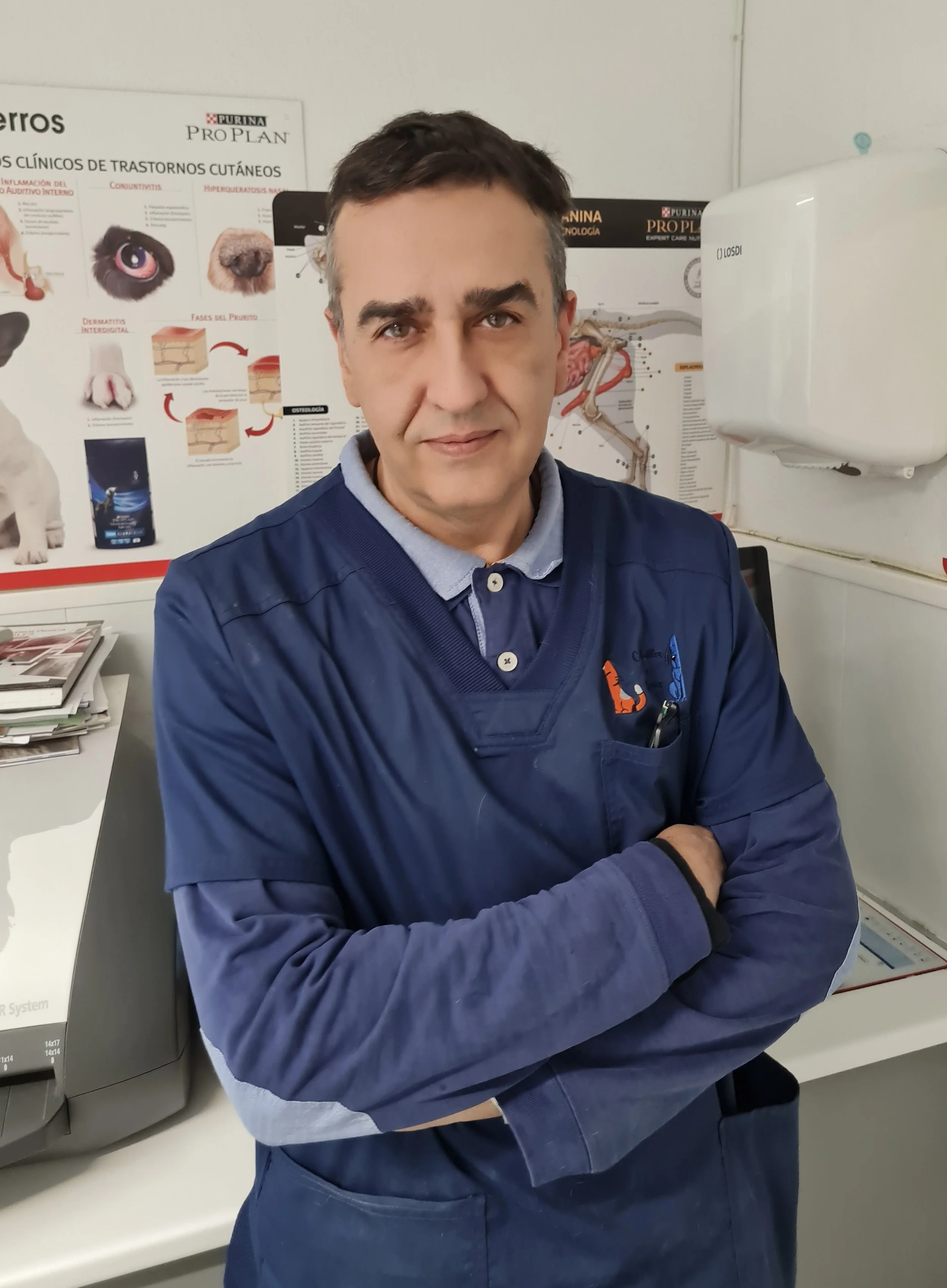 Nuestro Equipo — Colmillos y Garras Clínica Veterinaria