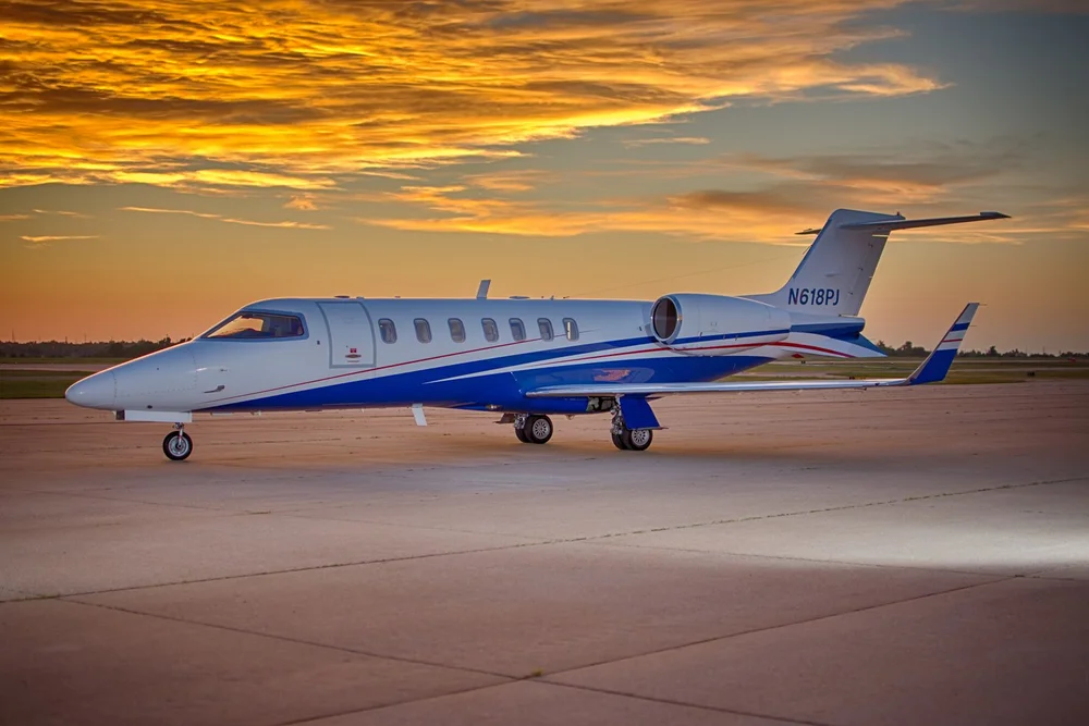 Lear 40XR - N618PJ — Private Jets