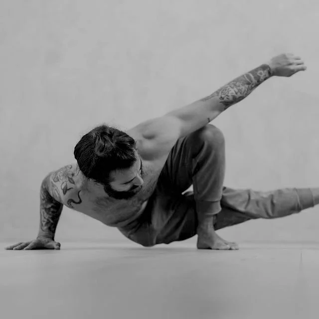 CLASSES — Commune Yoga