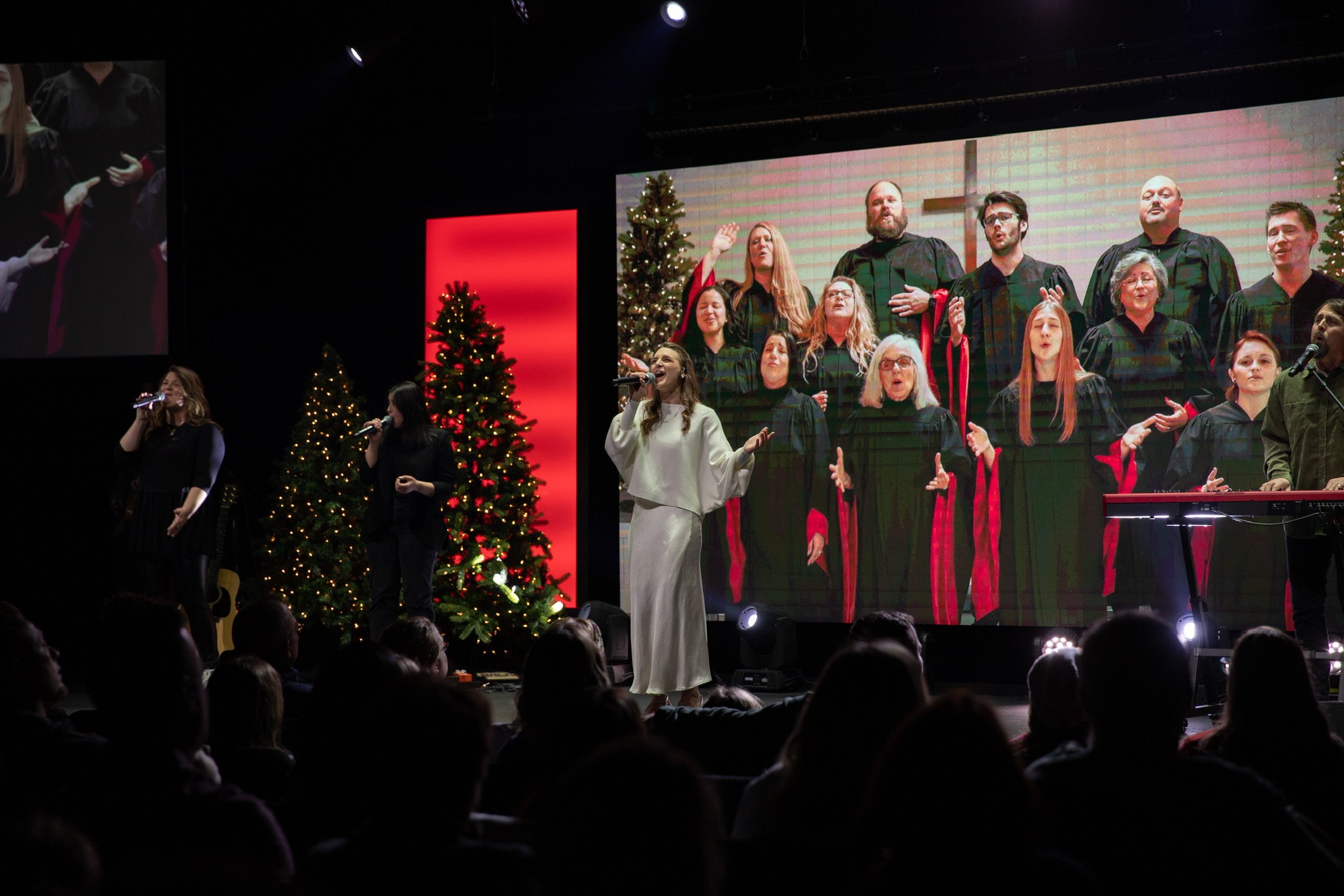 A Family Christmas — GRACELIFE CHAPEL