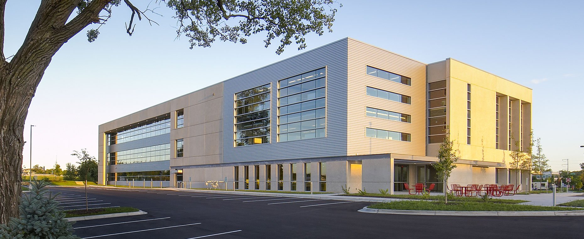 Mead & Hunt — KEE Architecture