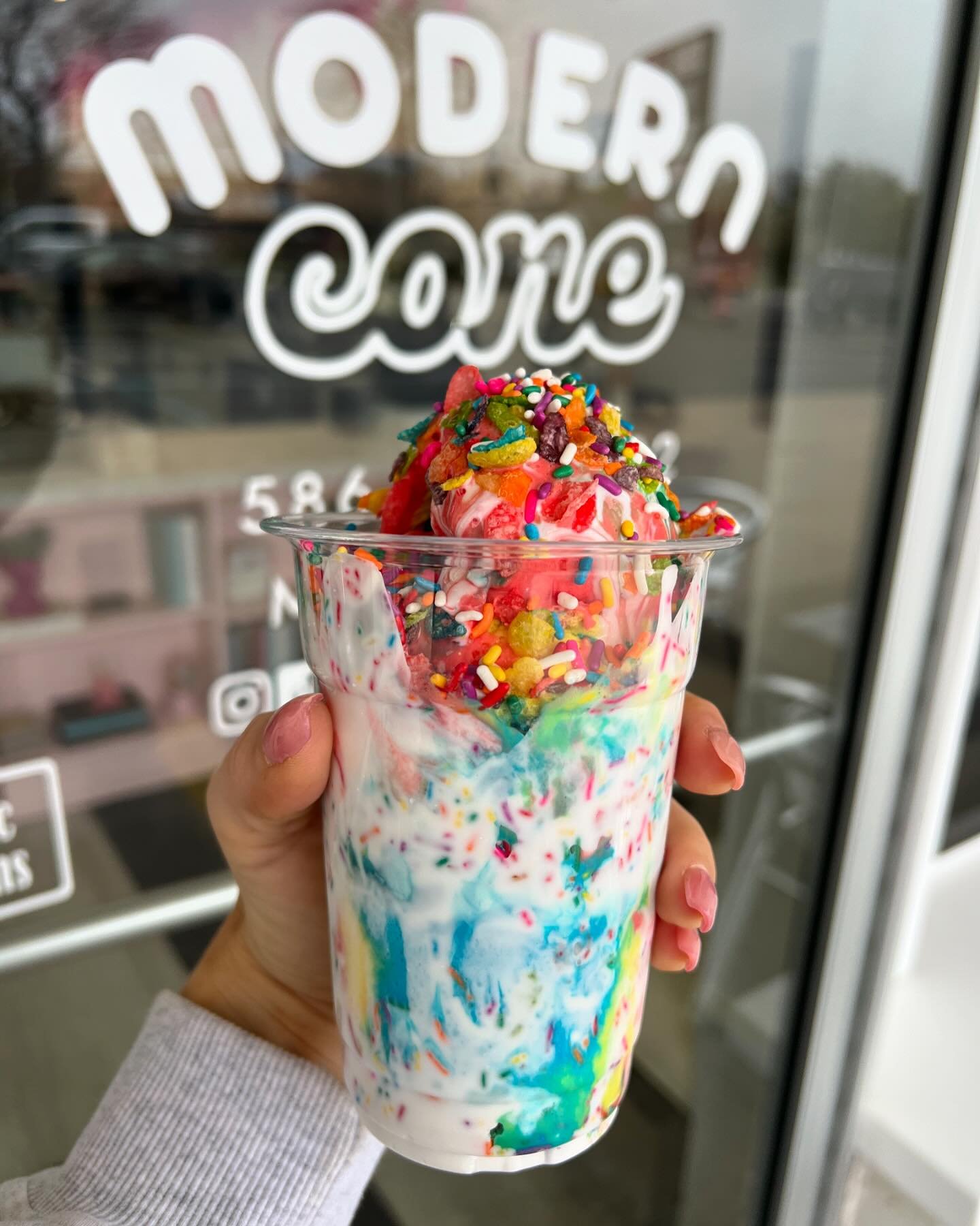 Cakes — Modern Cone