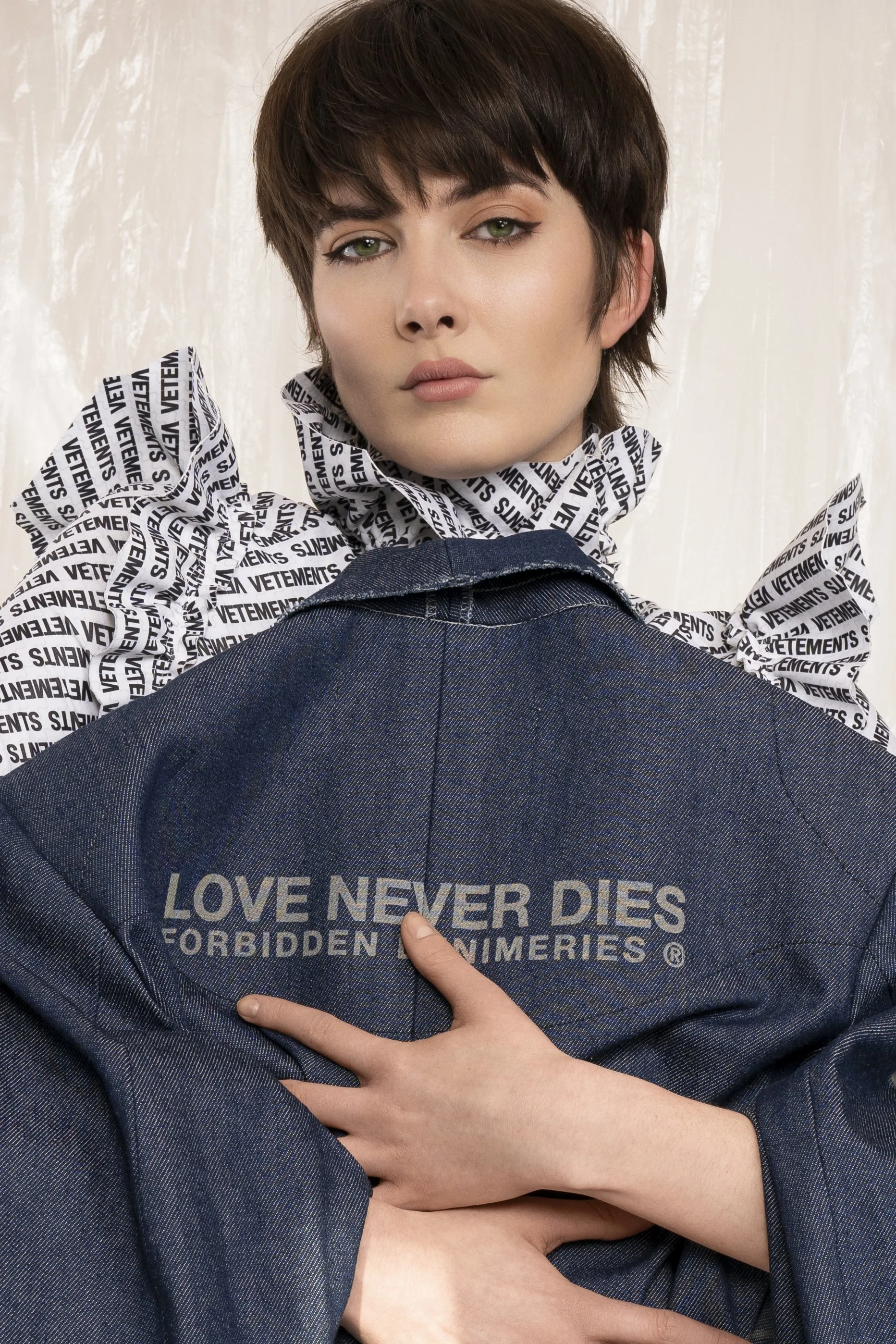 JEANS FEVER — GMARO Magazine | Fashion | Beauty | Art