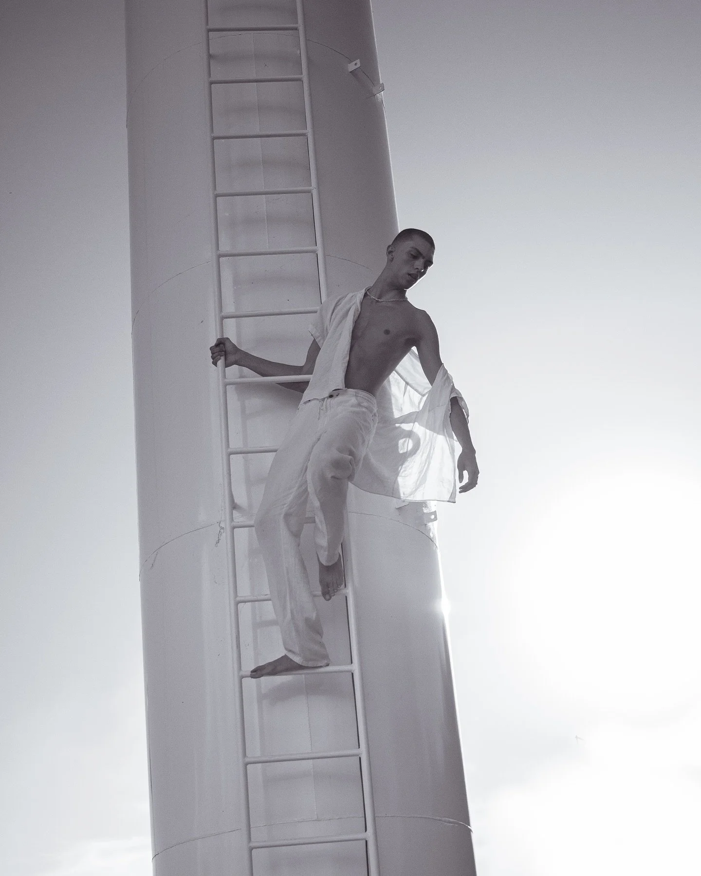 SENNA VET — GMARO Magazine | Fashion | Beauty | Art