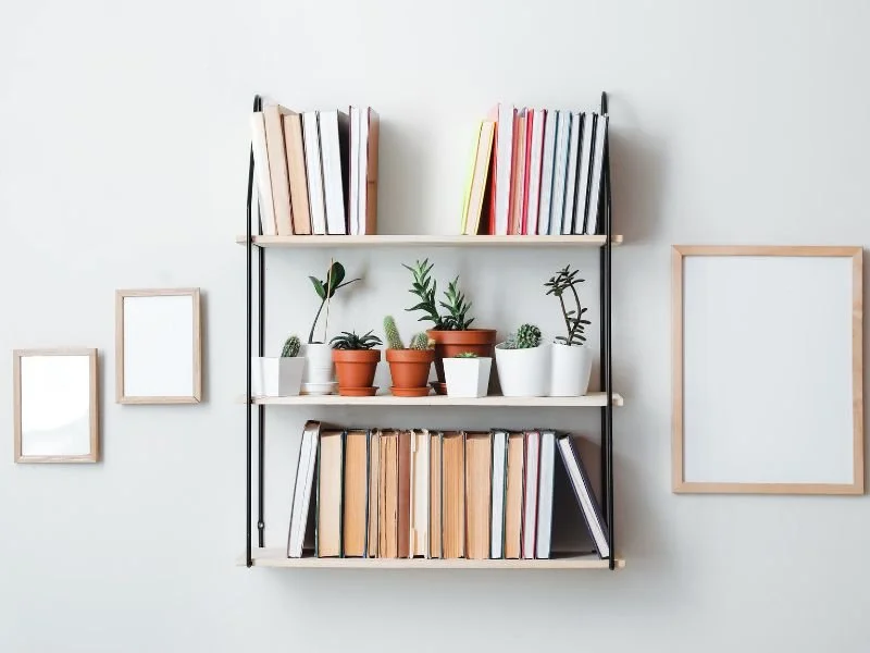 Refresh Your Bookshelf with These Stylish Ideas | Uncluttered Life ...