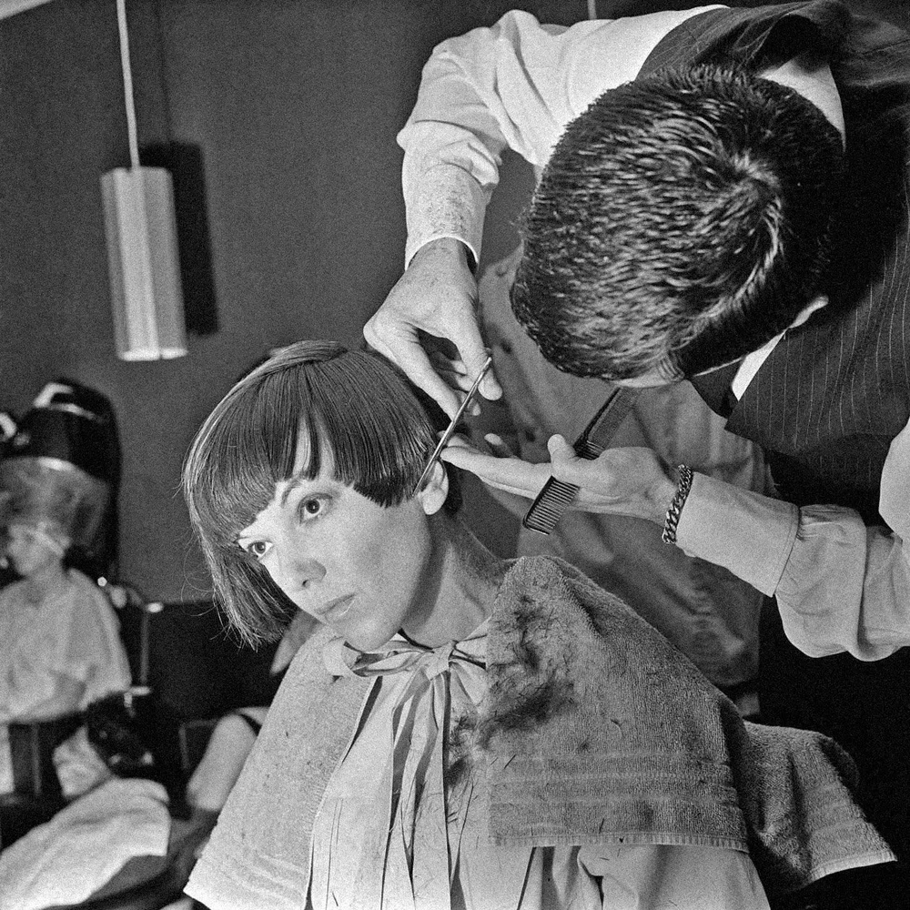 Mick Jagger Getting Haircut