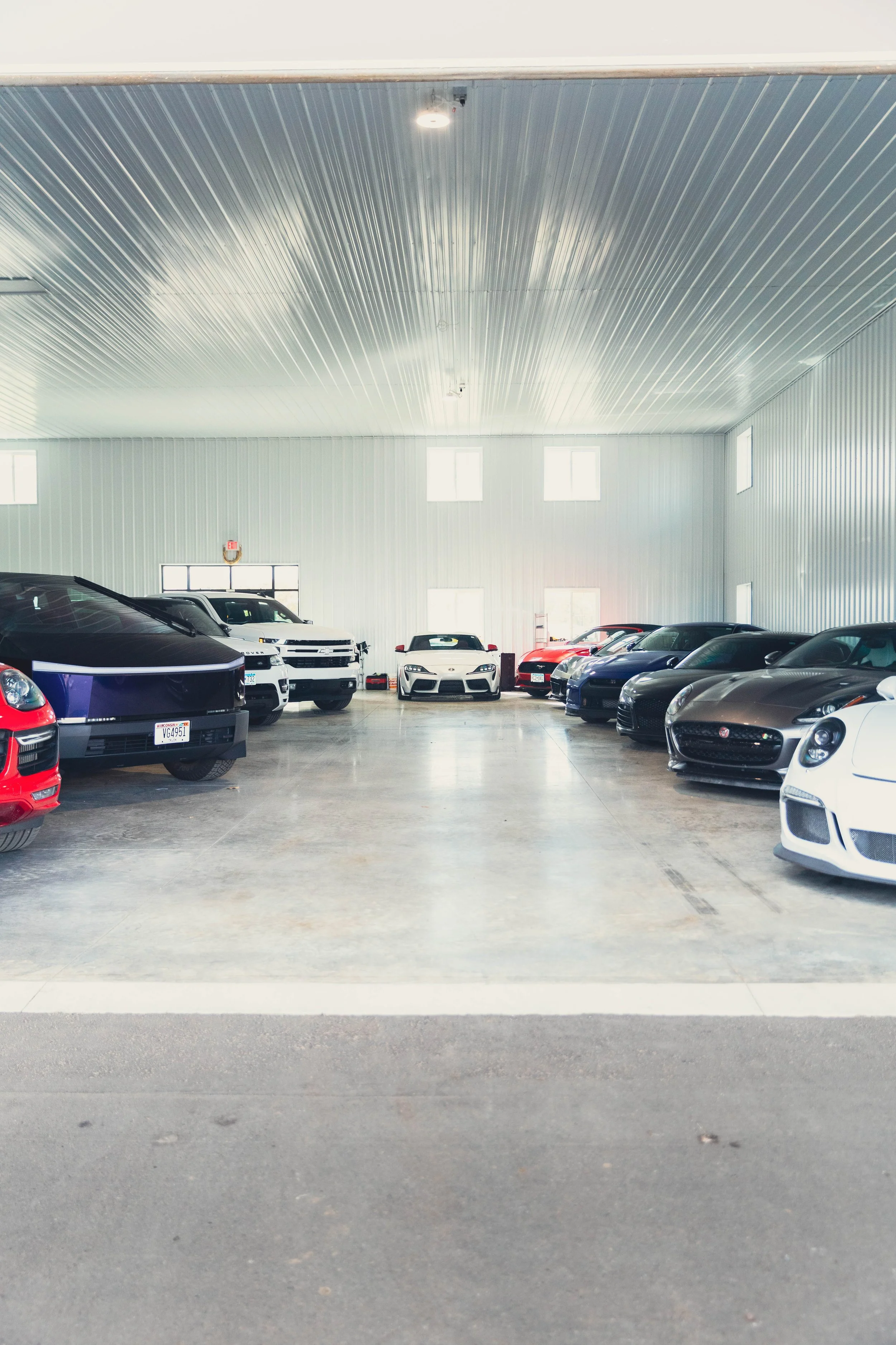 DRIVEIFY | EXOTIC AND LUXURY RENTAL CARS