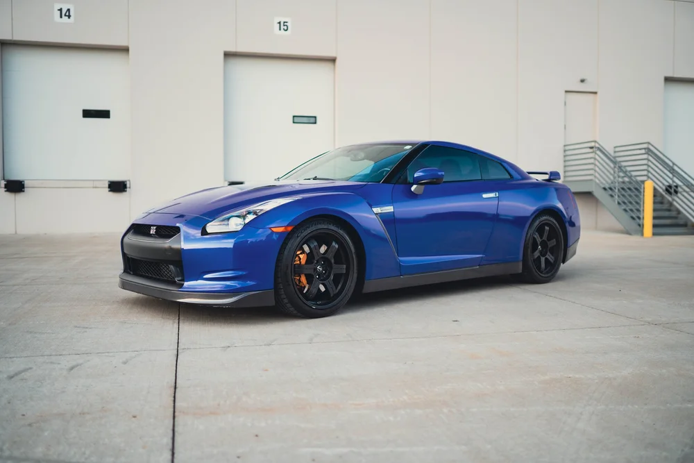 NISSAN GTR RENTAL CAR IN MINNESOTA — DRIVEIFY