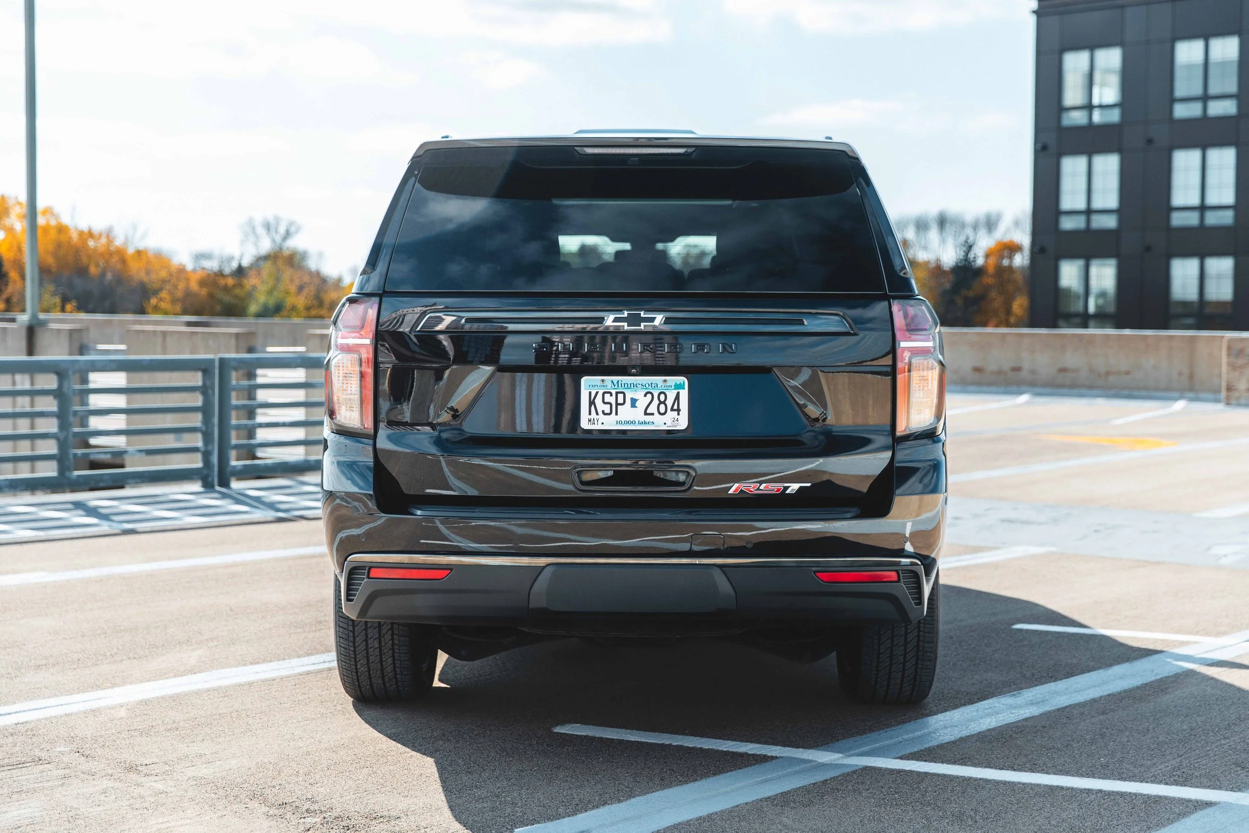 CHEVROLET SUBURBAN RENTAL CAR MINNESOTA — DRIVEIFY