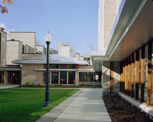 Post-Secondary — sza Shoalts and Zaback Architects Ltd.