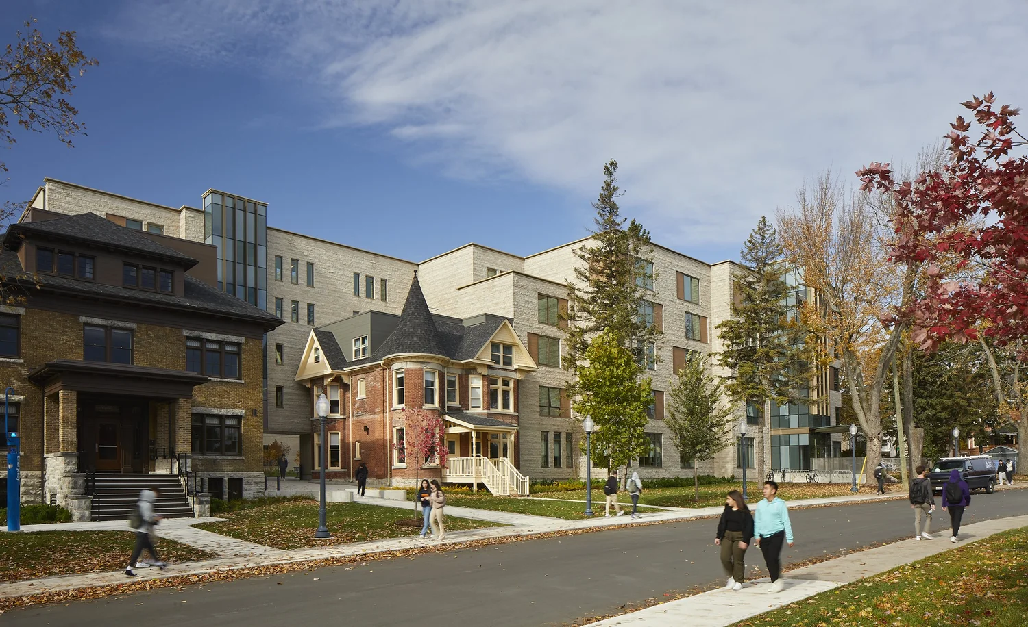 Endaayaan – Tkanónsote Residence | Queen's University — sza Shoalts and ...