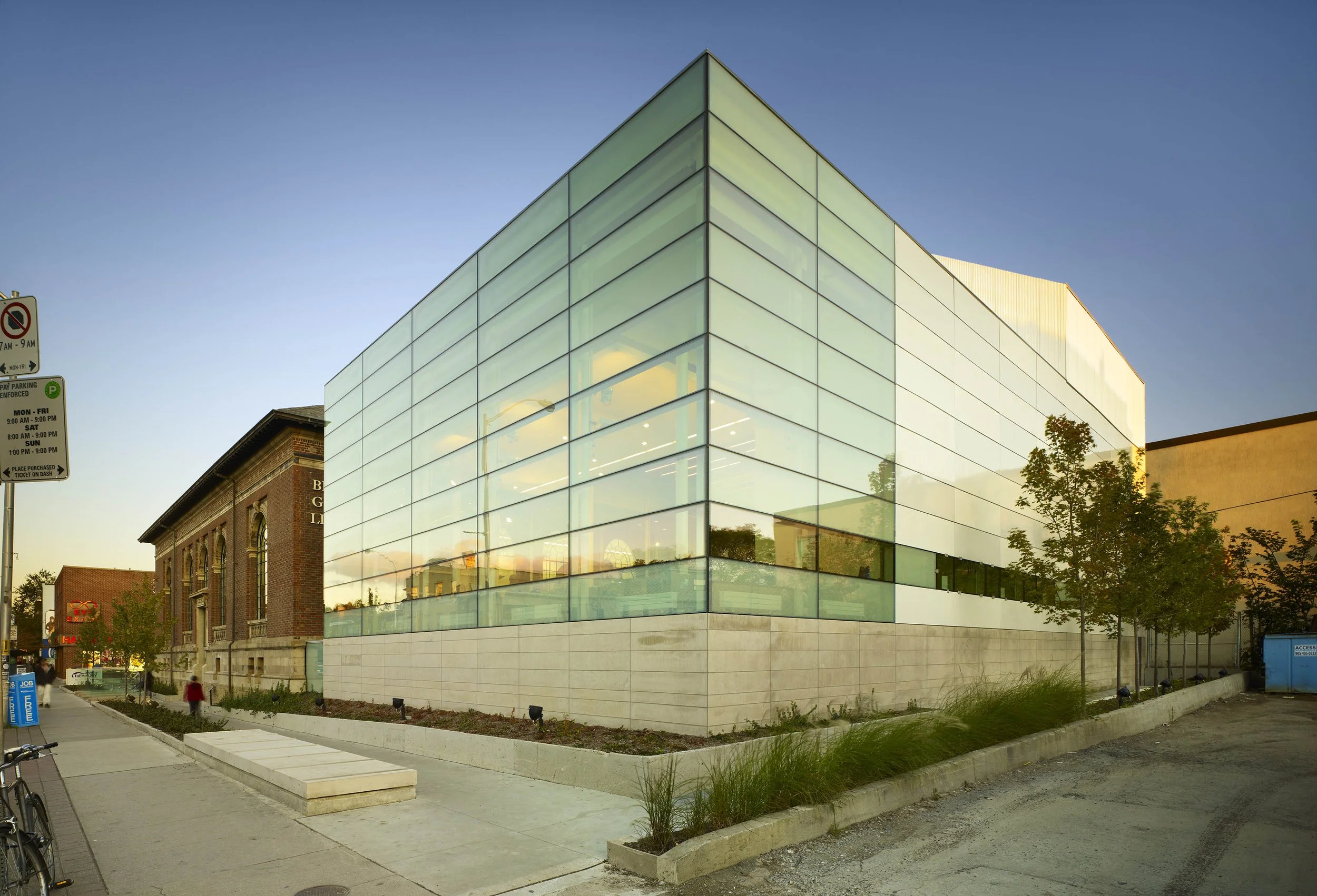 Bloor-Gladstone Library — sza Shoalts and Zaback Architects Ltd.