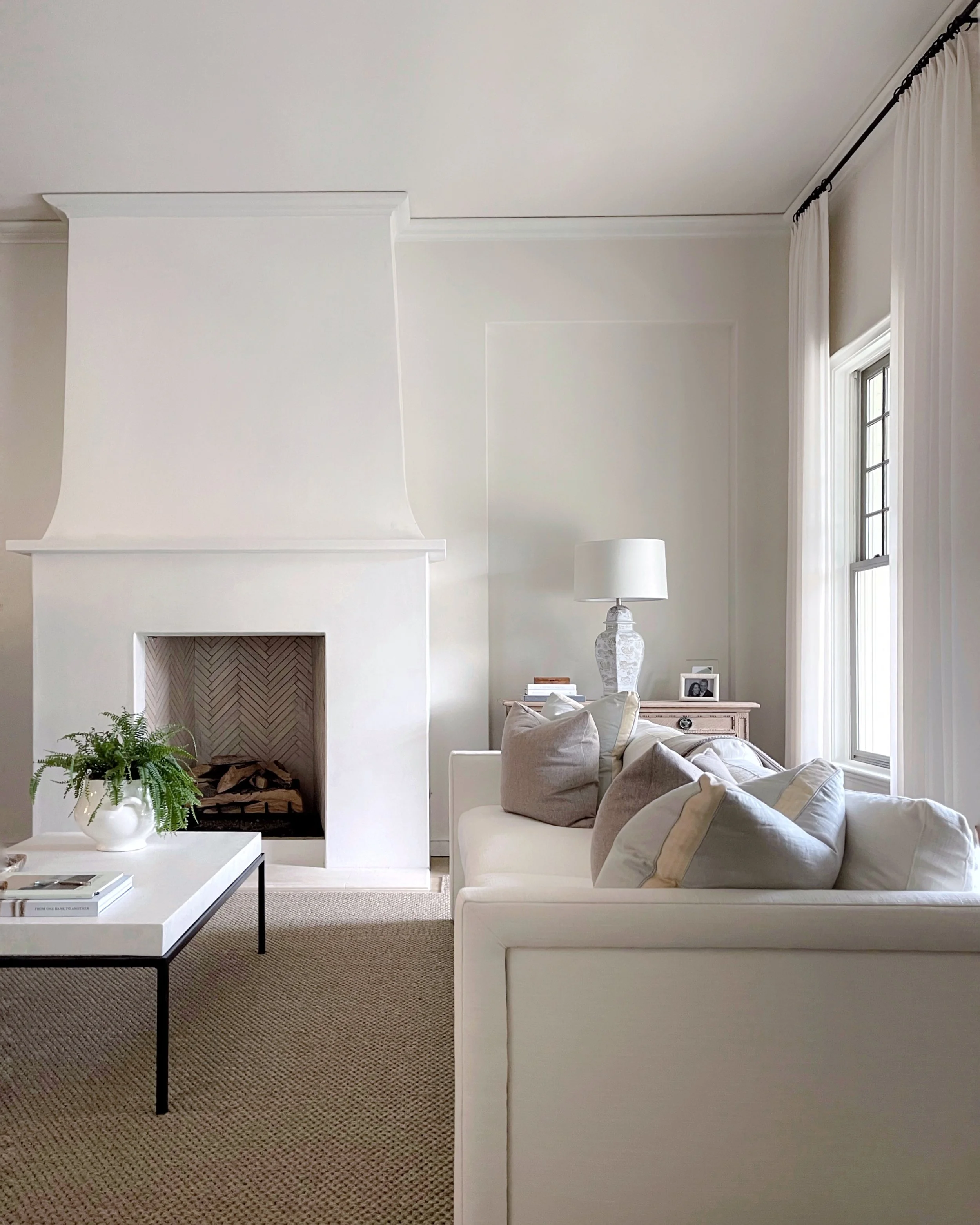 INTERIORS — Anna Booth Interiors