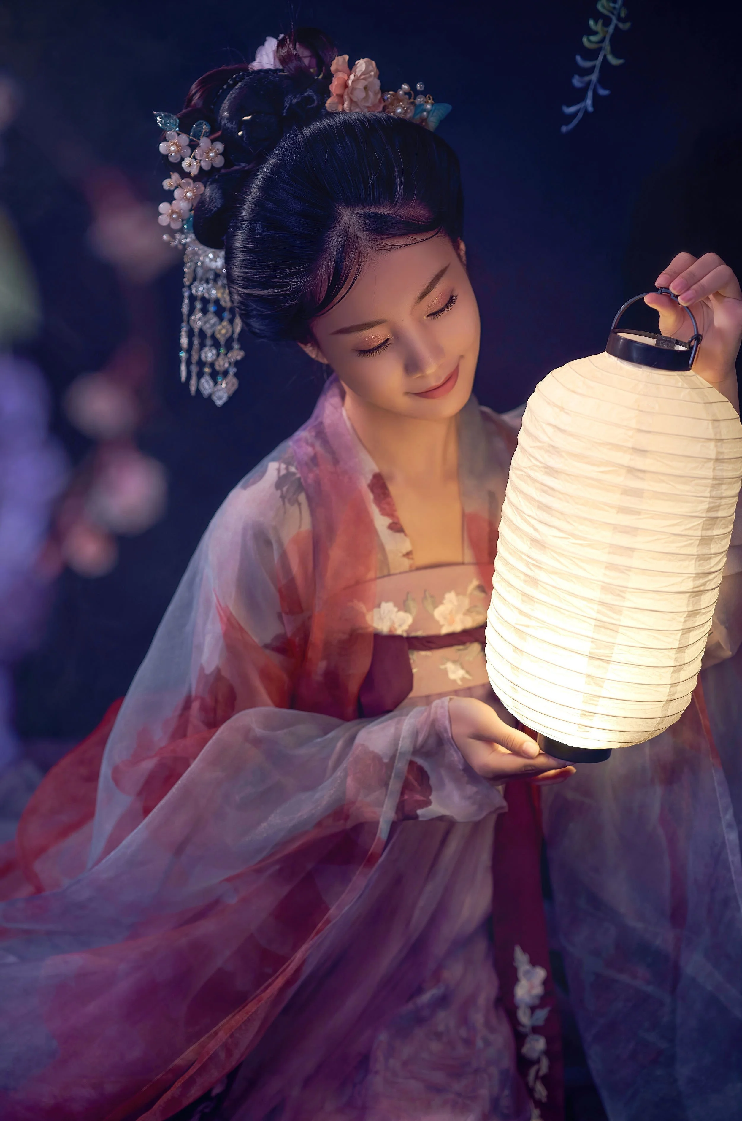 DRESSED UP DREAMS PHOTO STUDIO