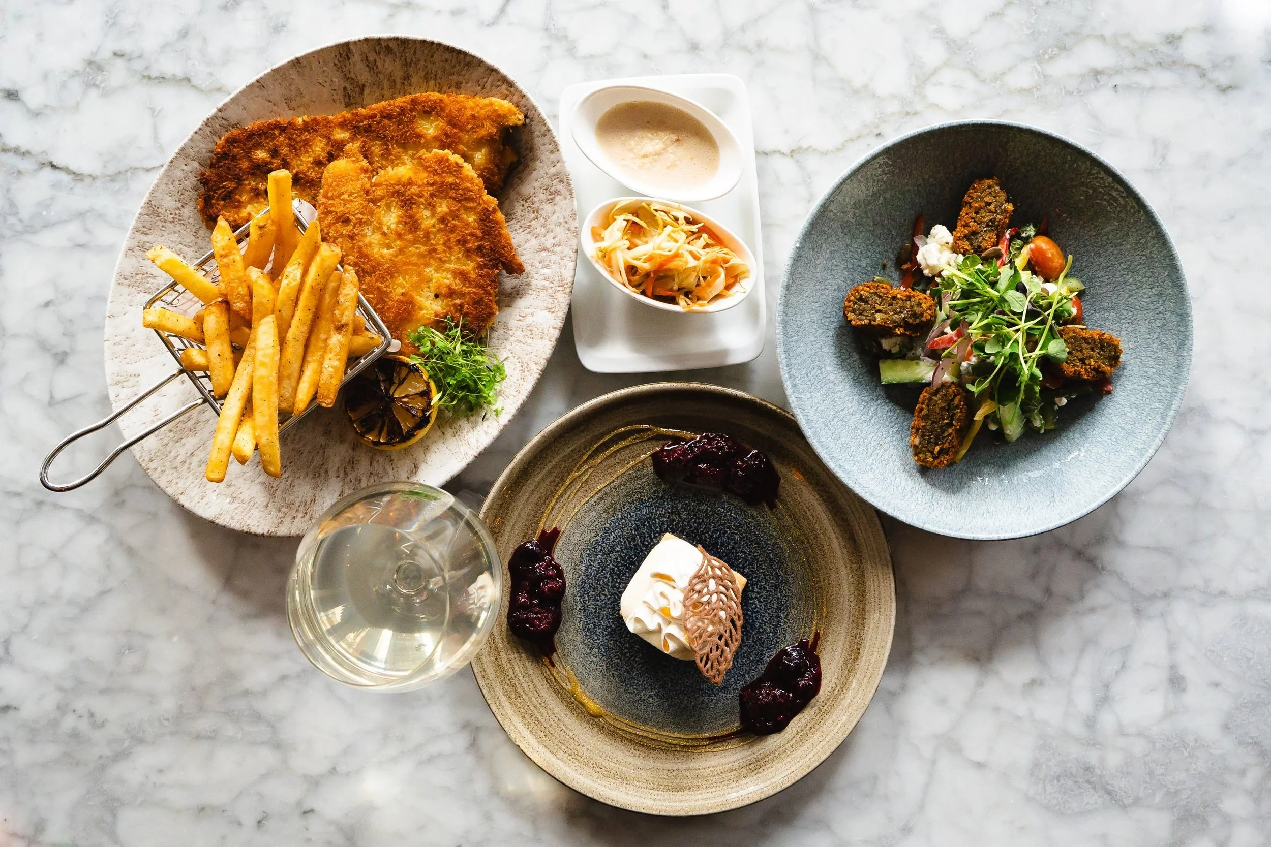 Thomsons Kitchen & Bar | Downtown Calgary Restaurant